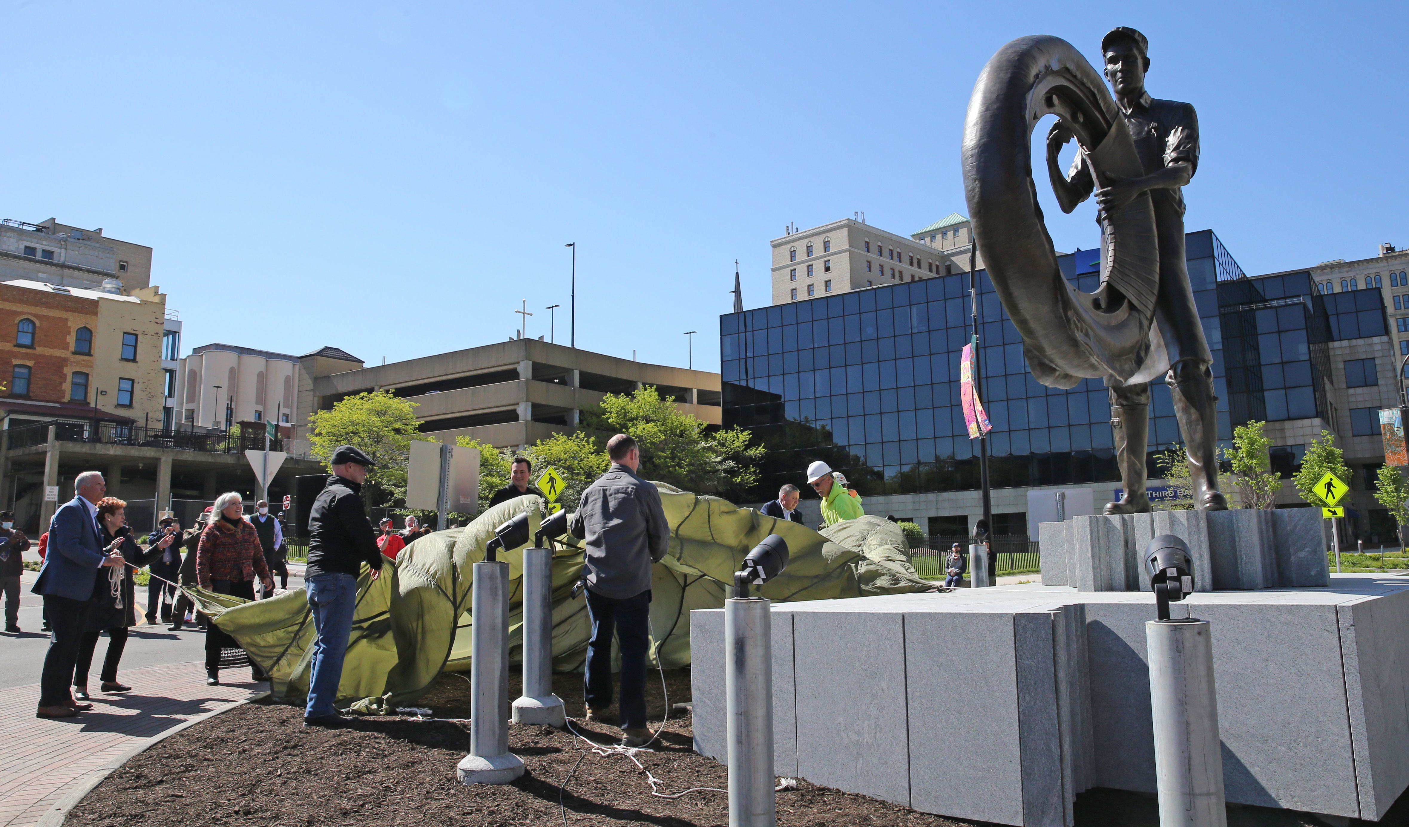 City of Akron unveils Rubber Worker Statue, May 13, 2021 - cleveland.com