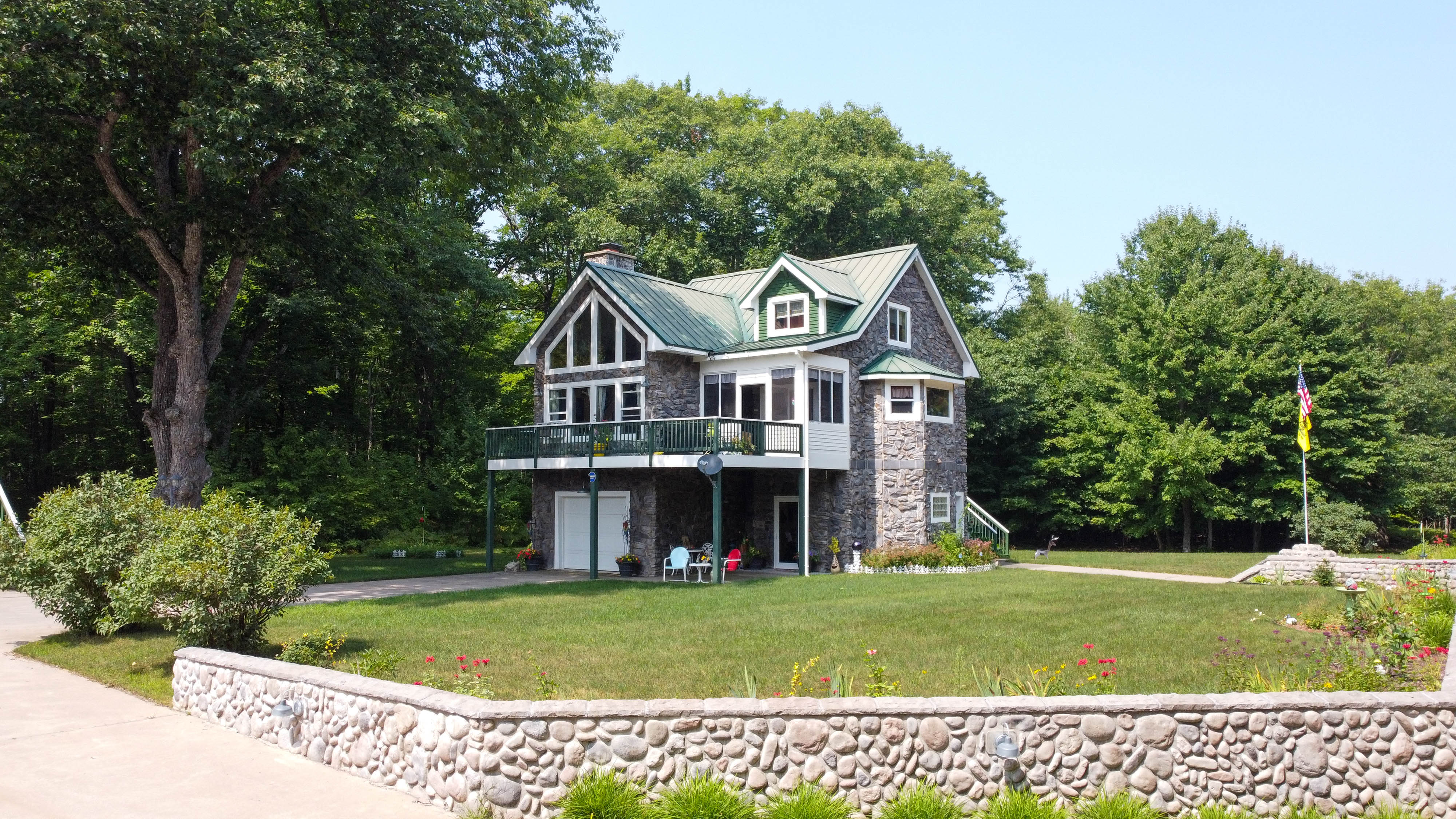 Peace, quiet and trails galore: Immersive wilderness, privacy key for ...