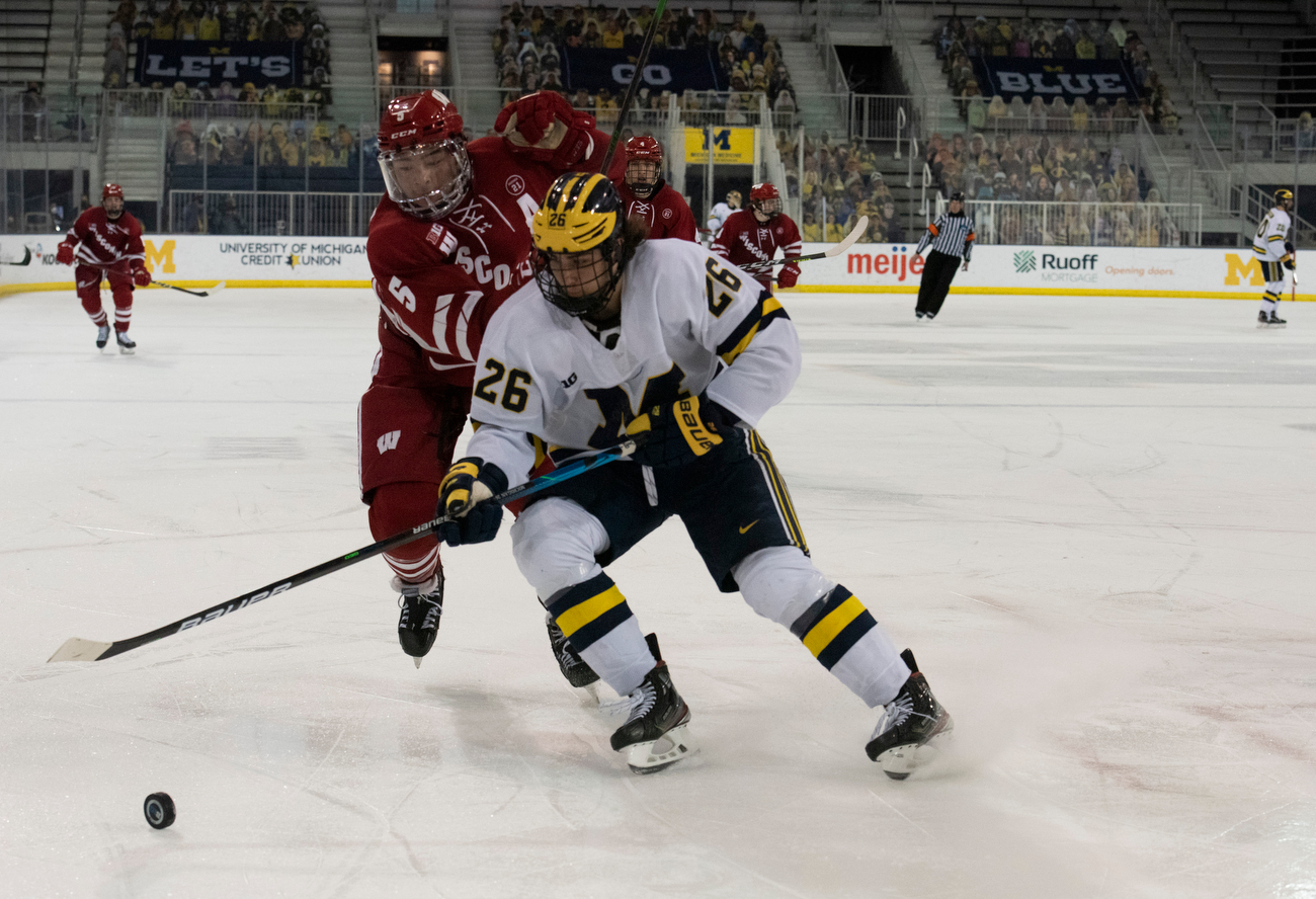 University of Michigan plays Wisconsin on Saturday afternoon - mlive.com
