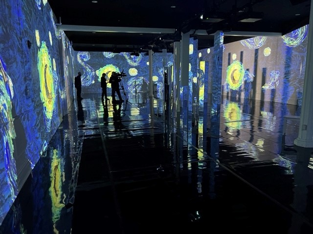 "Immersive Van Gogh" exhibition at Lighthouse ArtSpace in Detroit ...