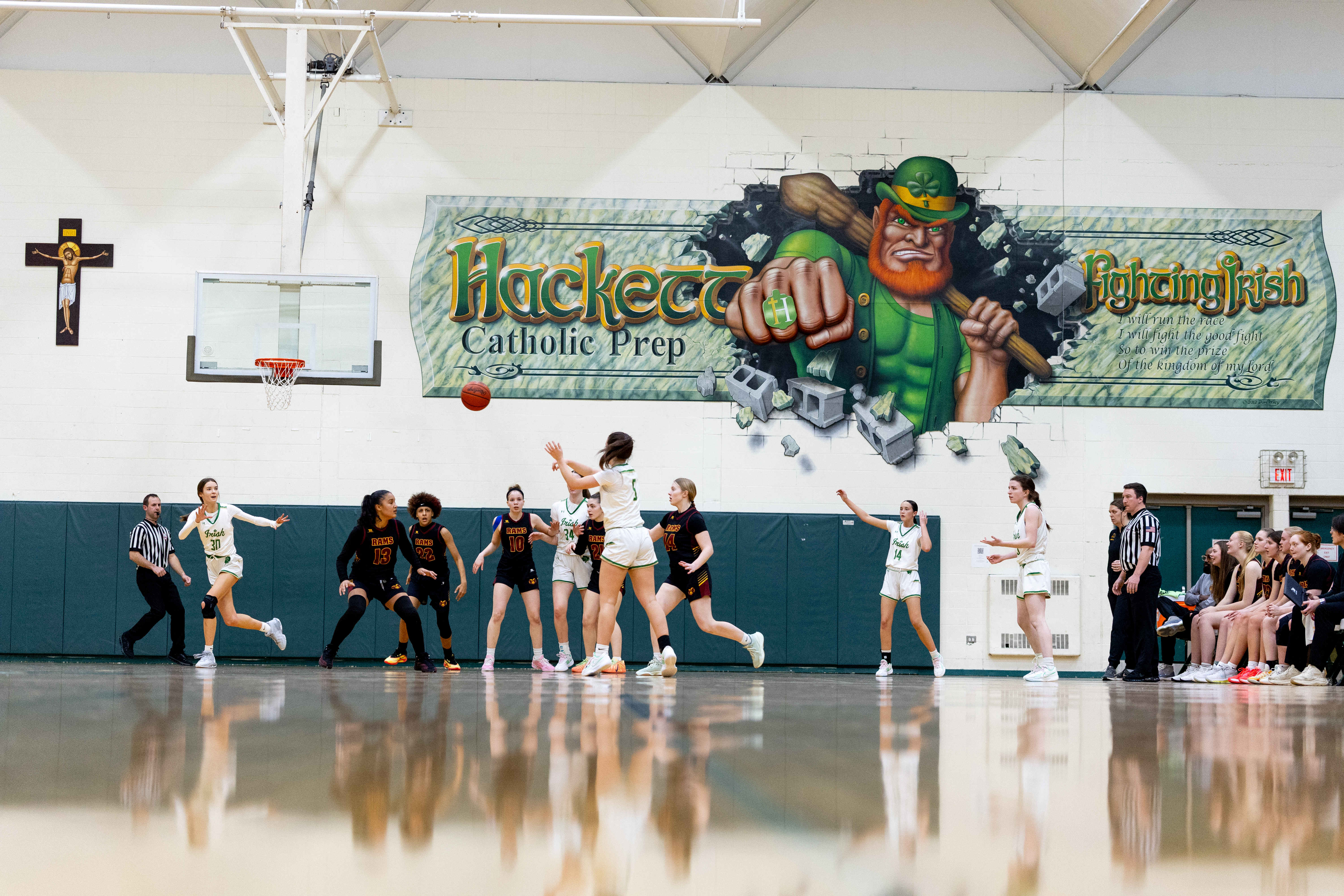 Galesburg-Augusta at Kalamazoo Hackett girls basketball - mlive.com