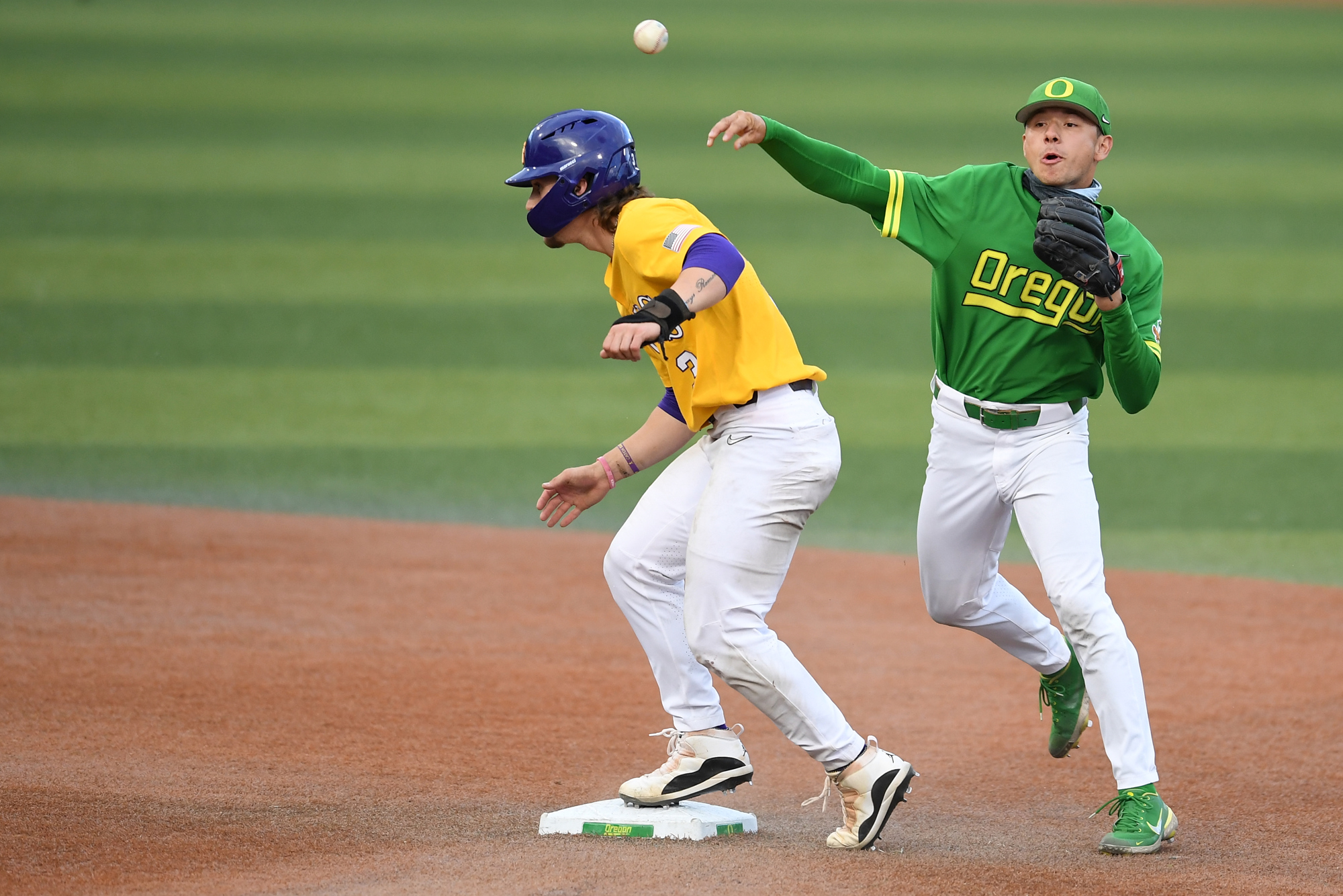 Oregon Ducks vs. LSU Tigers in Eugene Regional - oregonlive.com