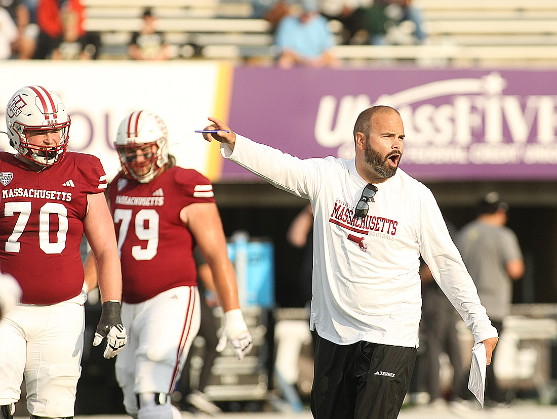 UMass Football vs Bryant 9/6/25 - masslive.com