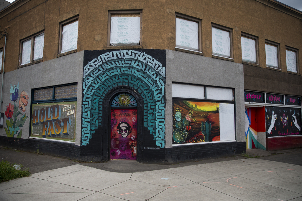 Portland muralists bring life to Foster Road - oregonlive.com