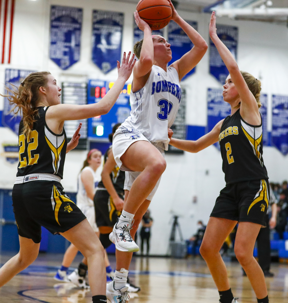 Palmerton girls basketball hosts Northwestern Lehigh on Jan. 27, 2022 ...