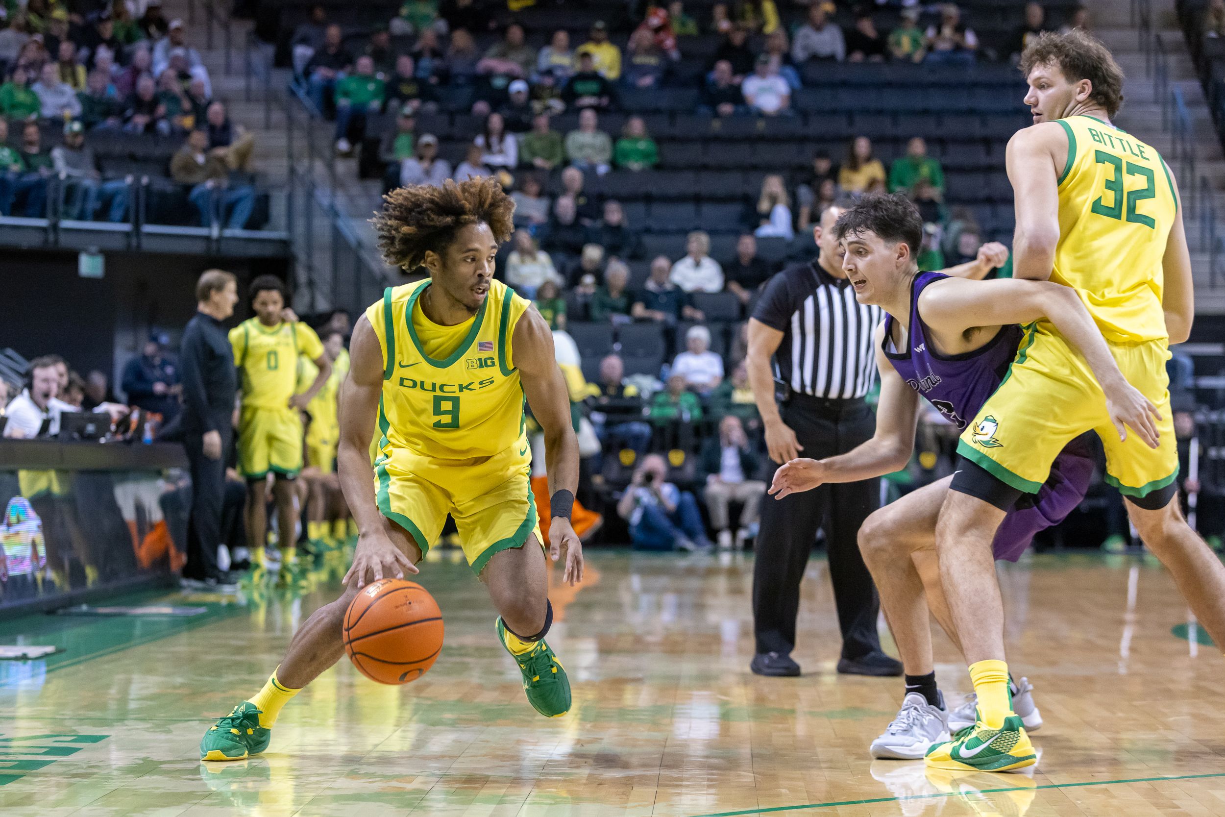 Oregon Ducks vs. Portland Pilots men's basketball: Nov. 12, 2024 ...