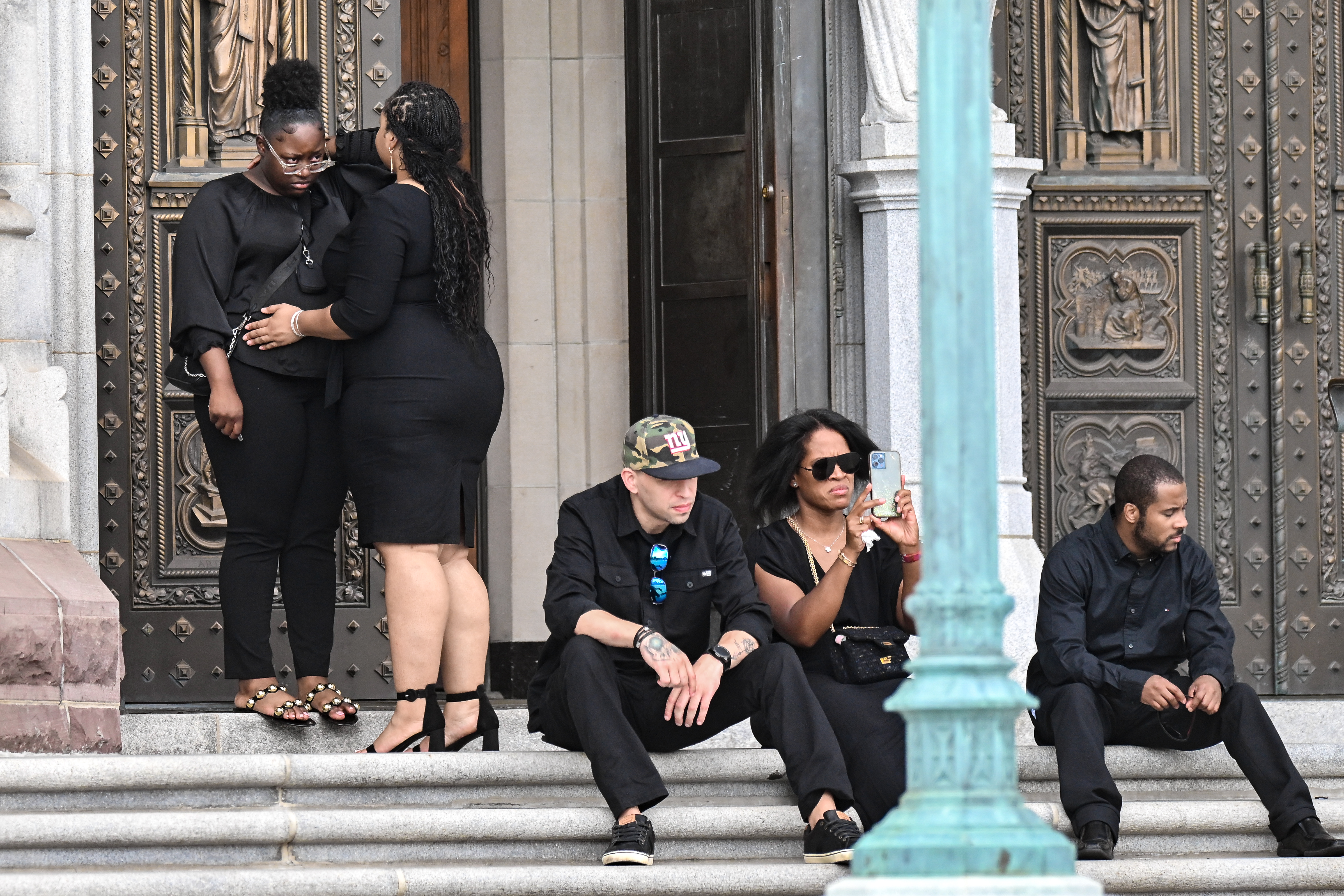 Newark Firefighter Wayne "Bear" Brooks' Viewing - nj.com