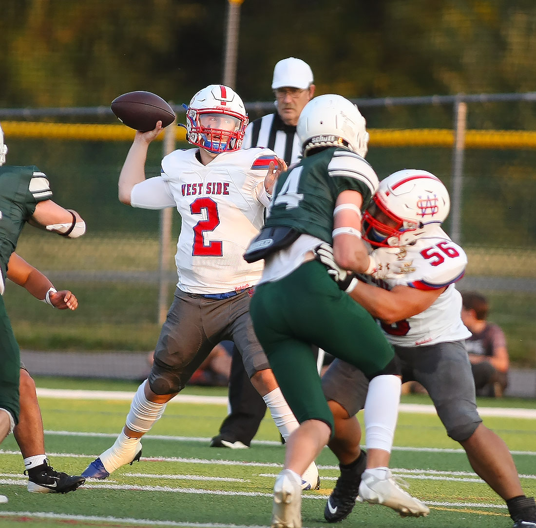 West Springfield vs Minnechaug Football 9/13/24 - masslive.com