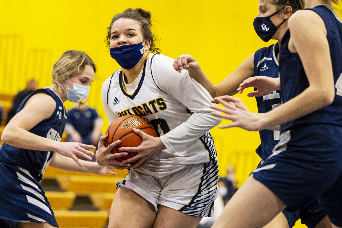 Mattawan holds off Gull Lake 55-51 in girls hoops - mlive.com