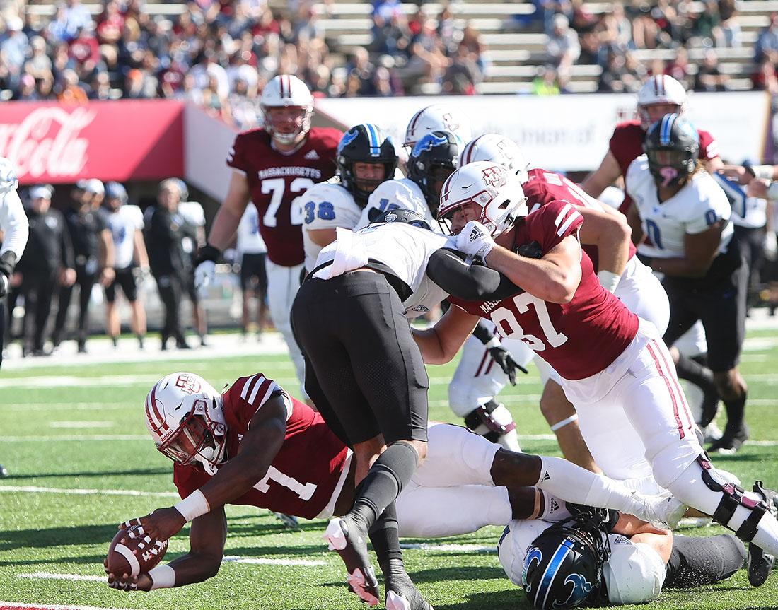 UMass Football vs Buffalo 10/15/22 - masslive.com