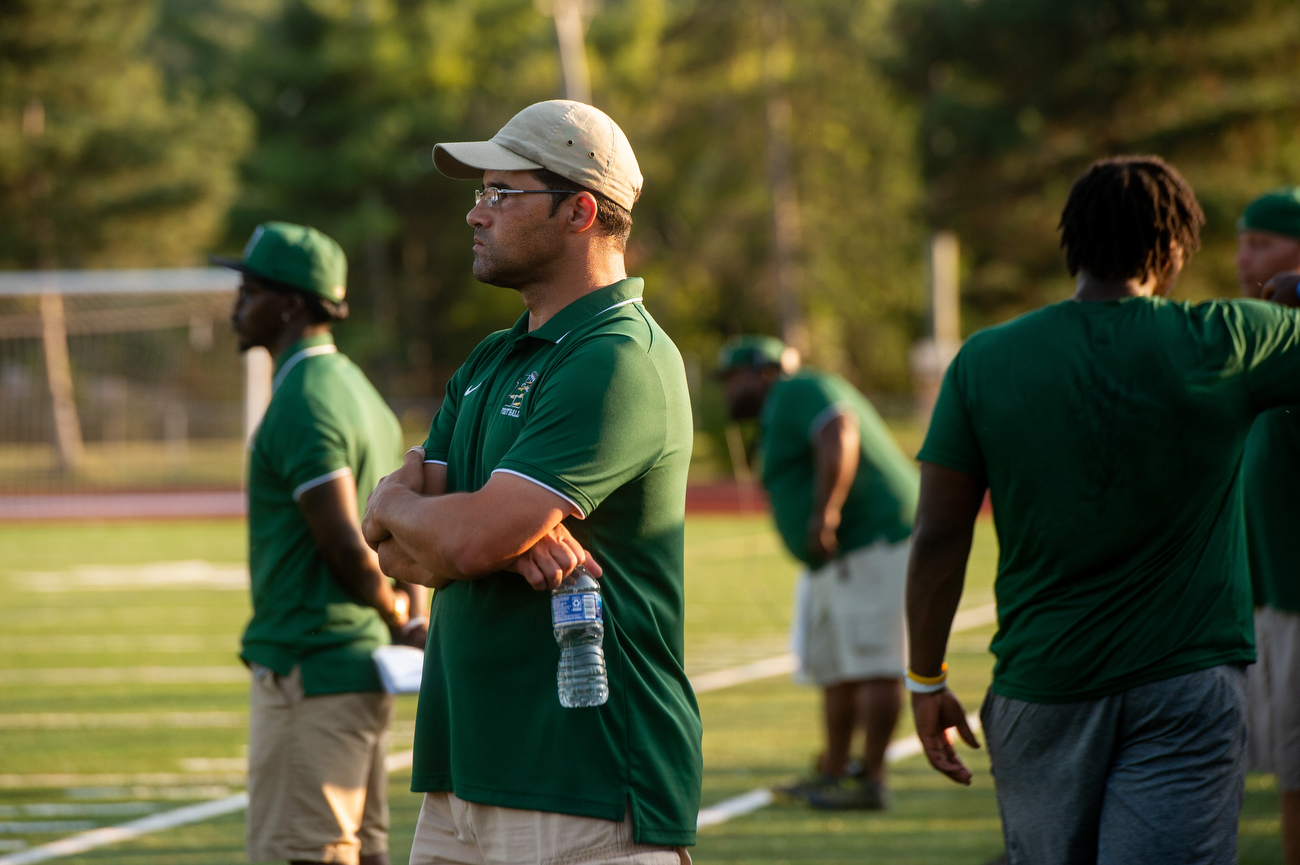 Ann Arbor Huron vs. Detroit Southeastern high school football - mlive.com