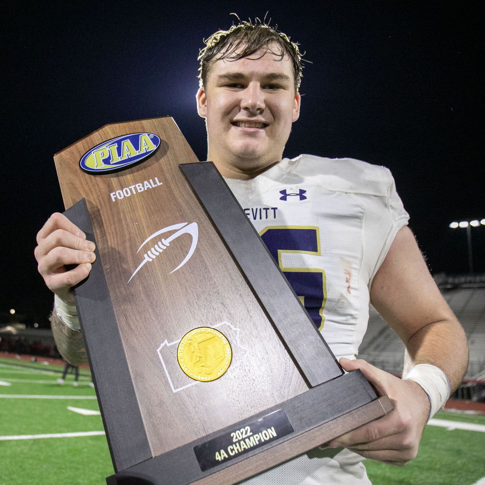 Bishop McDevitt beats Aliquippa for the 2022 4A State football ...