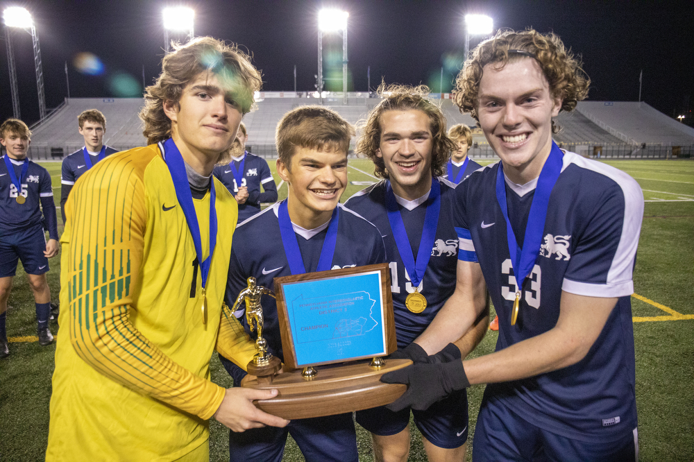 Camp Hill boys win 2021 D3, 1A soccer championship - pennlive.com