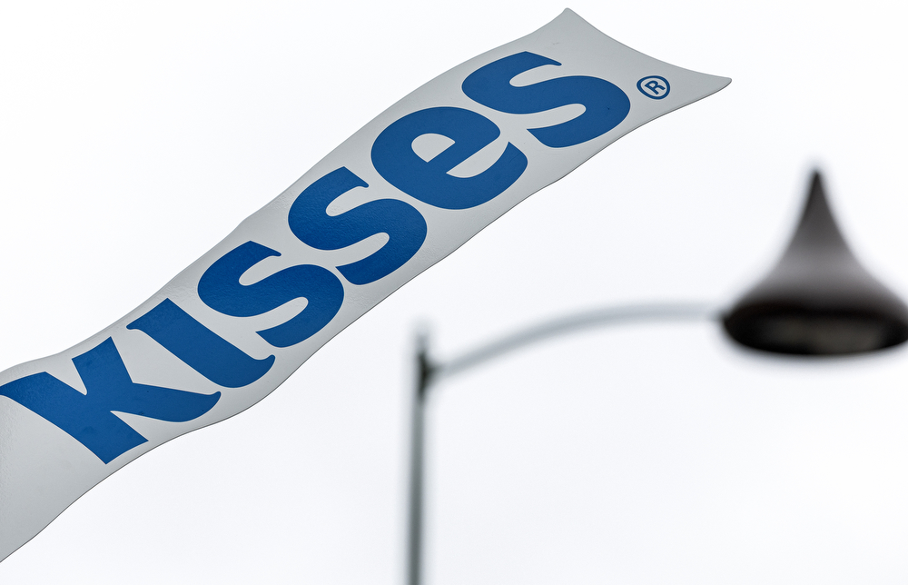 Hershey's Kisses Logo