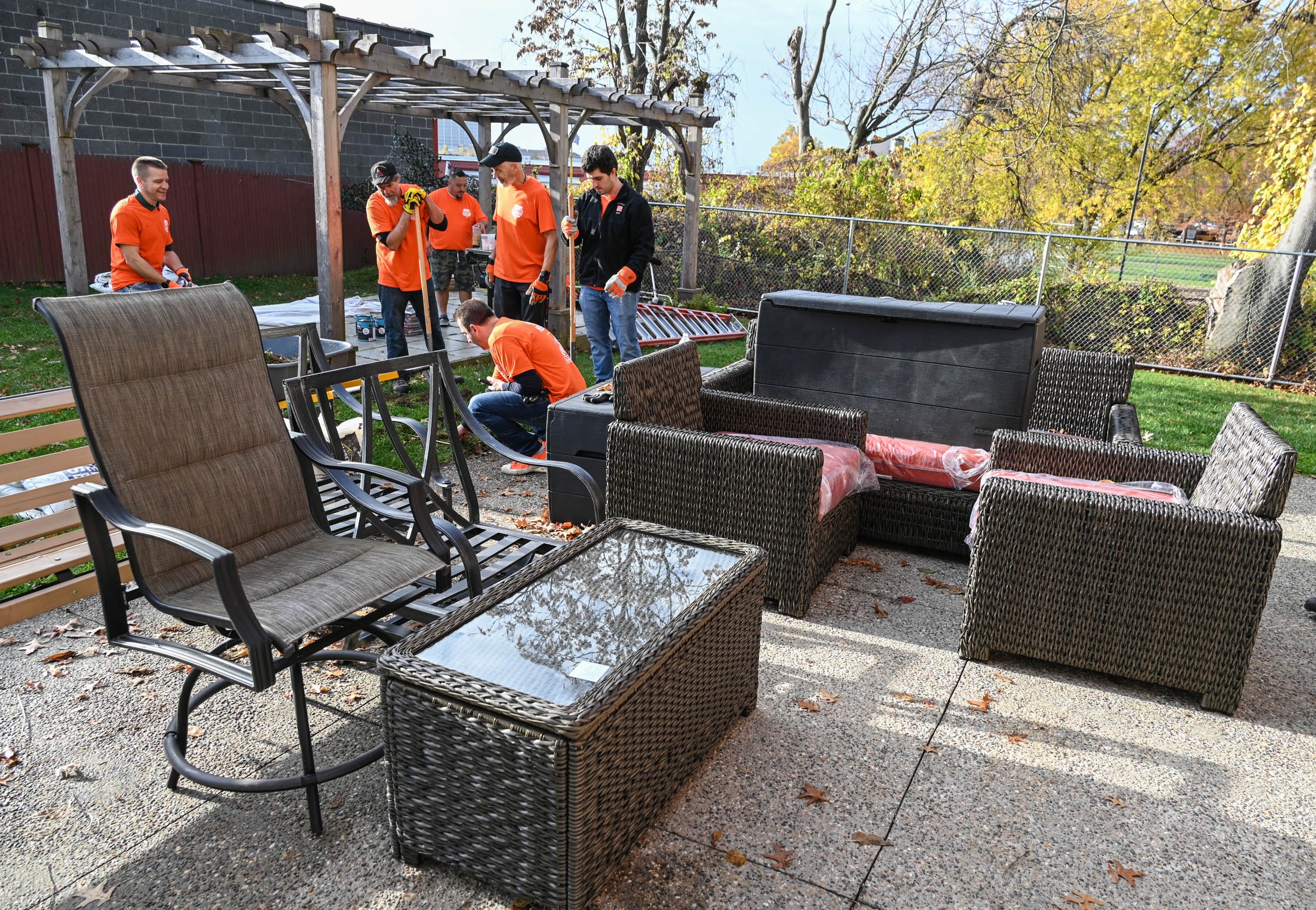 Honoring Heroes Team provides needed labor to improve veterans’ living ...