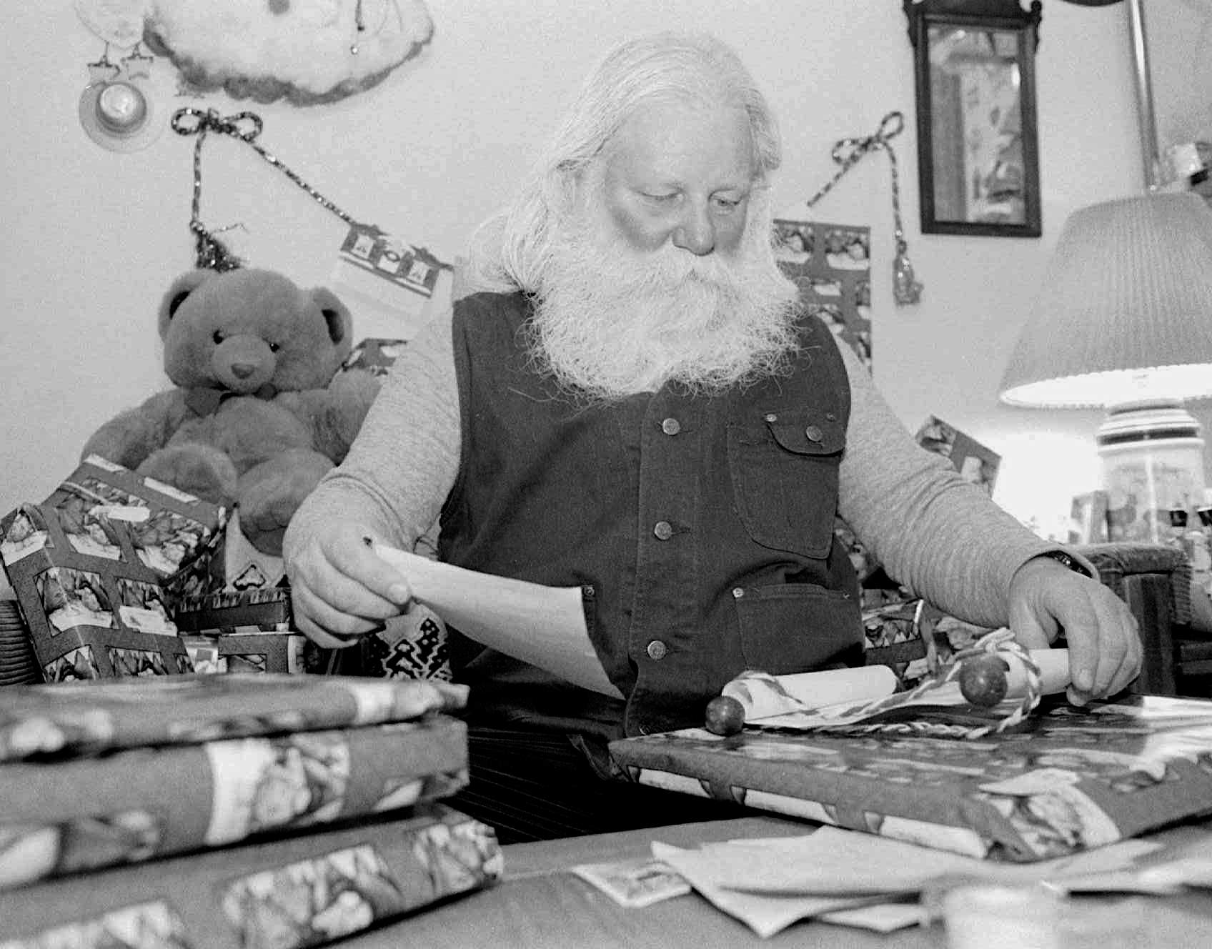 Santa, then and now - silive.com