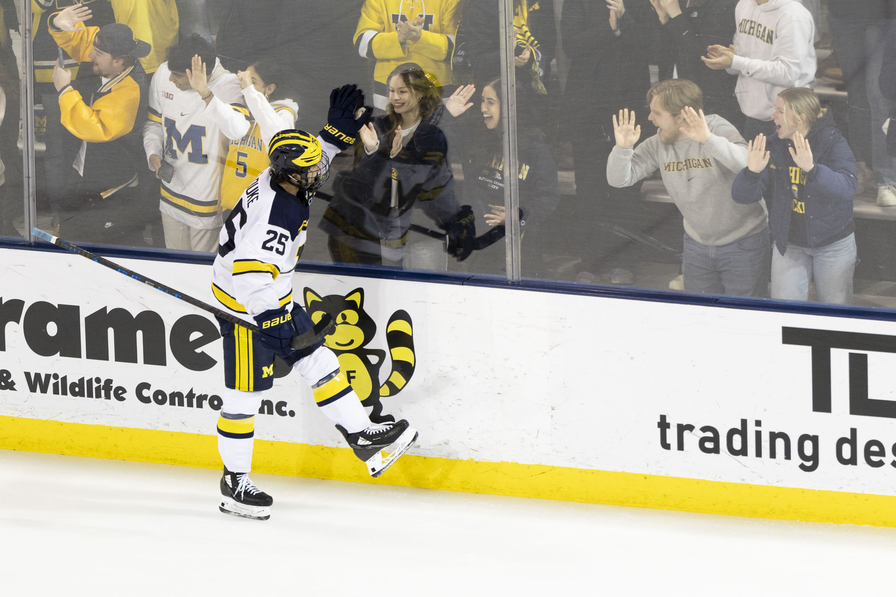 See photos as Michigan hockey defeats Wisconsin - mlive.com