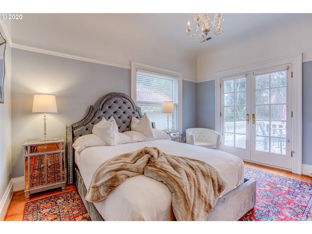 Portland's White House is for sale - oregonlive.com