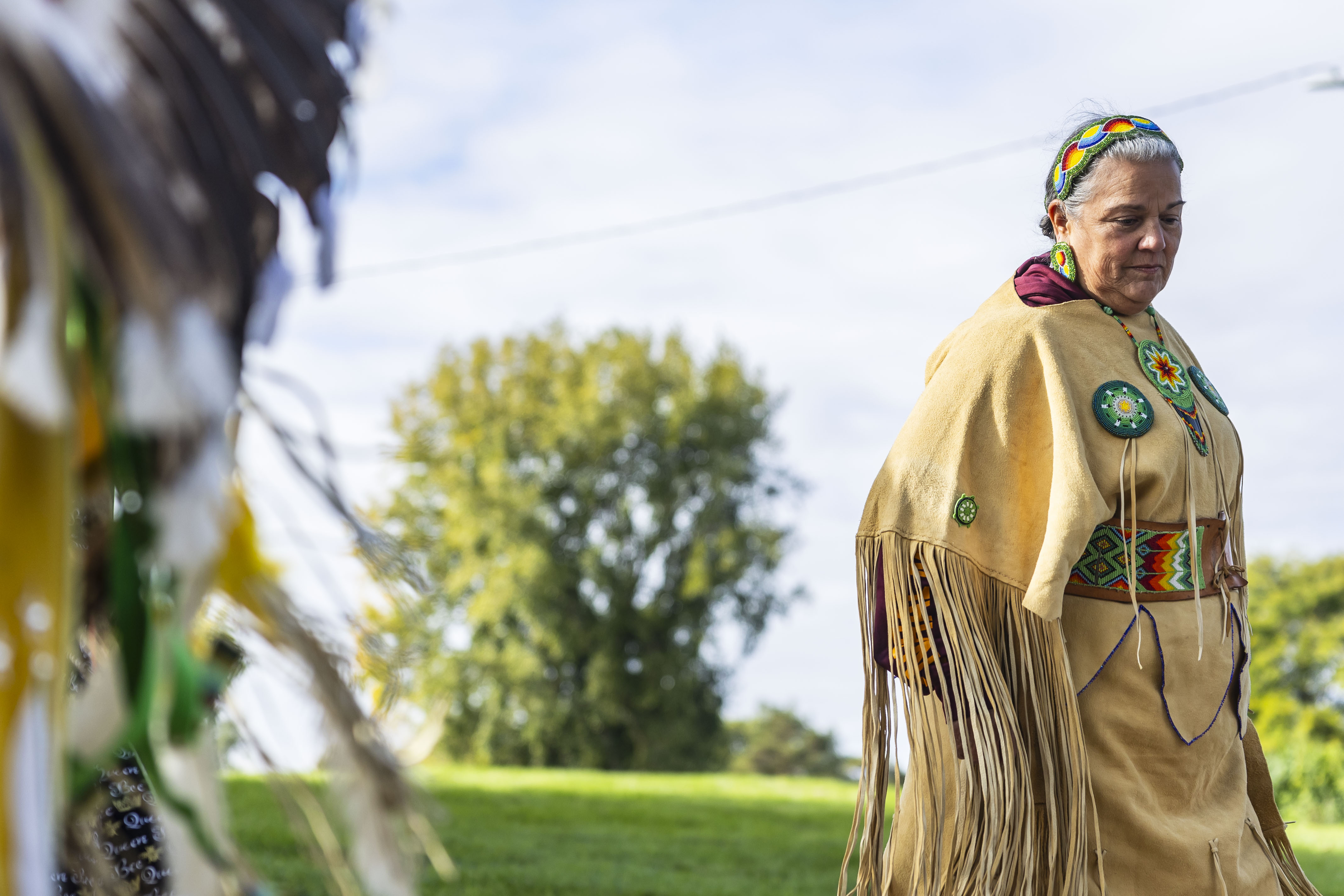 Watch Saginaw Chippewa Indian Tribe perform powwow dance at Indigenous ...