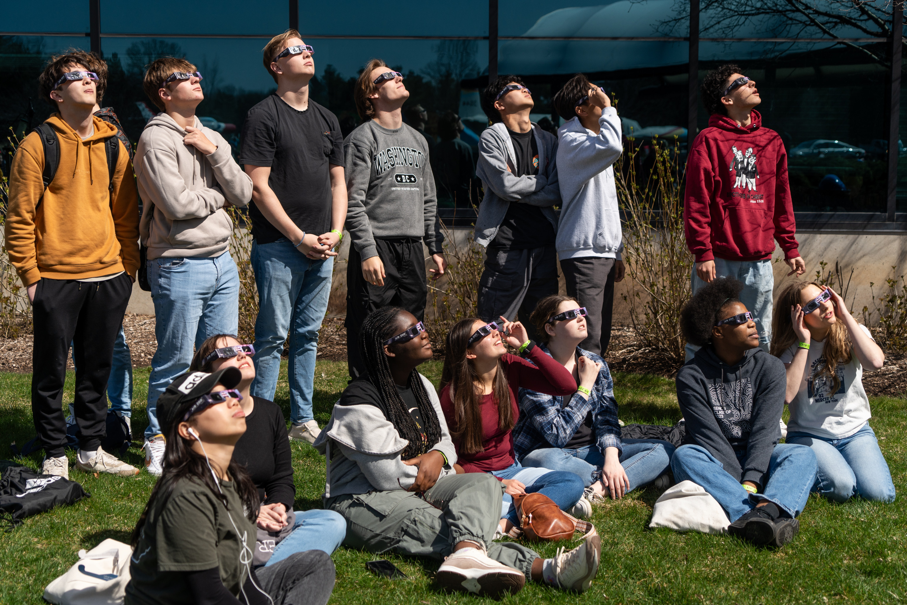Hundreds watch solar eclipse at Air Zoo - mlive.com