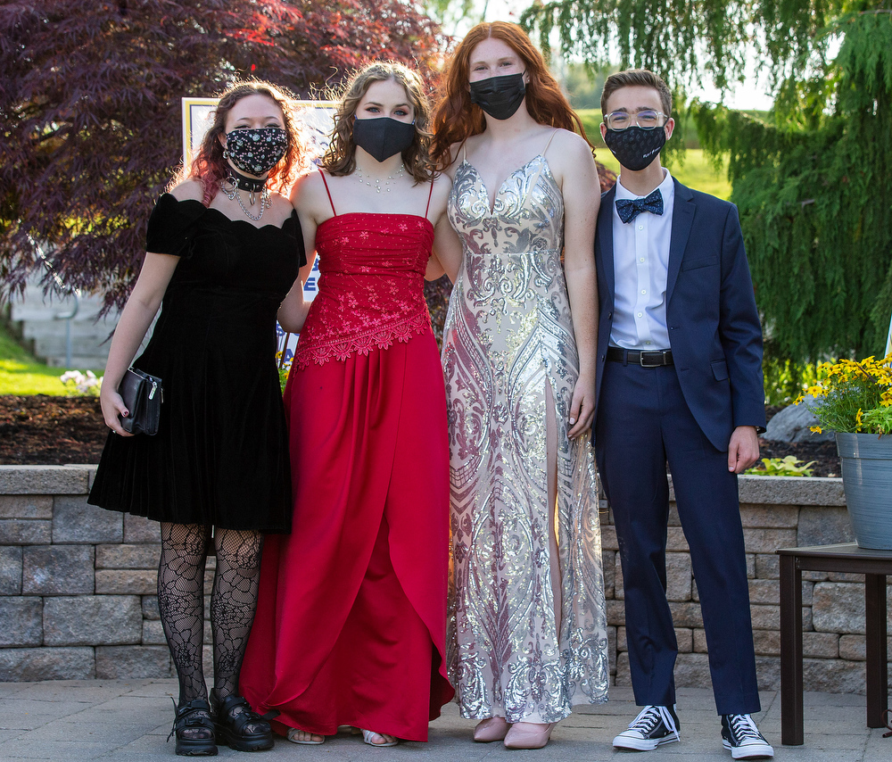 Harrisburg Academy prom 2021 - pennlive.com