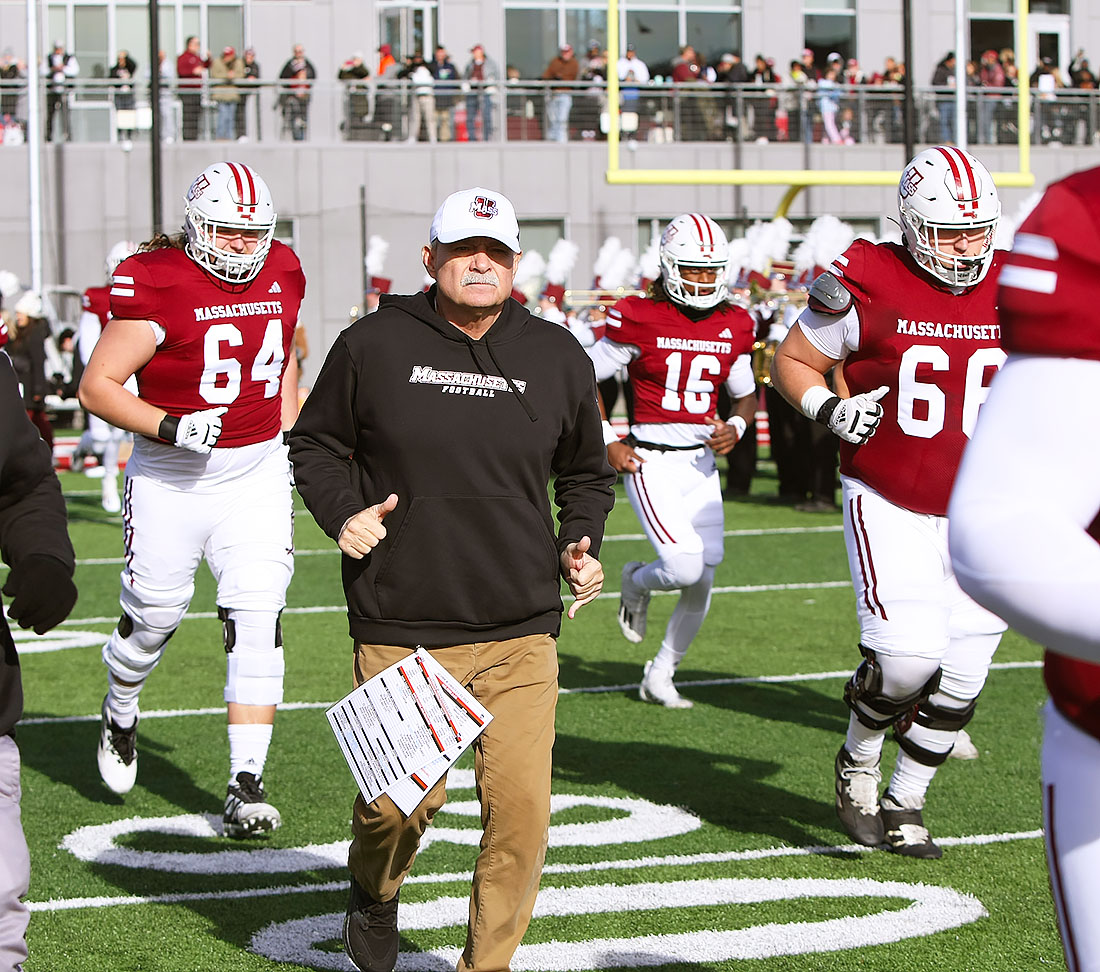 UMass Football vs Conn. 11/25/23 - masslive.com