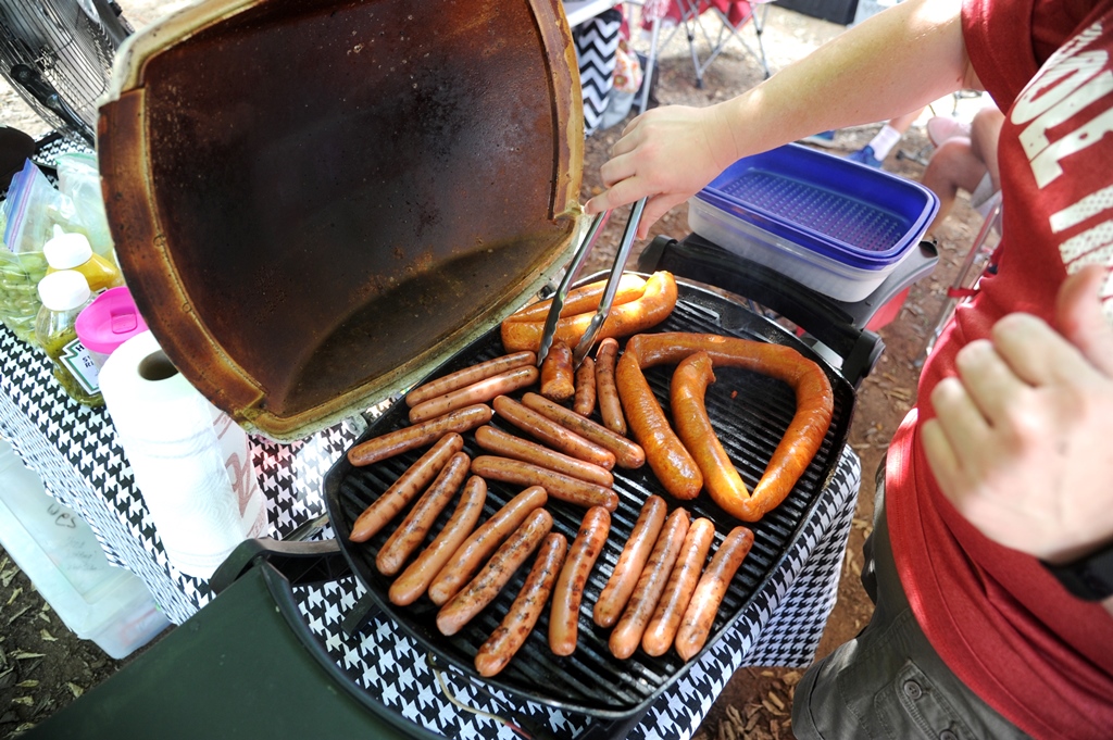 Alabama Football Tailgate: The Quad - al.com