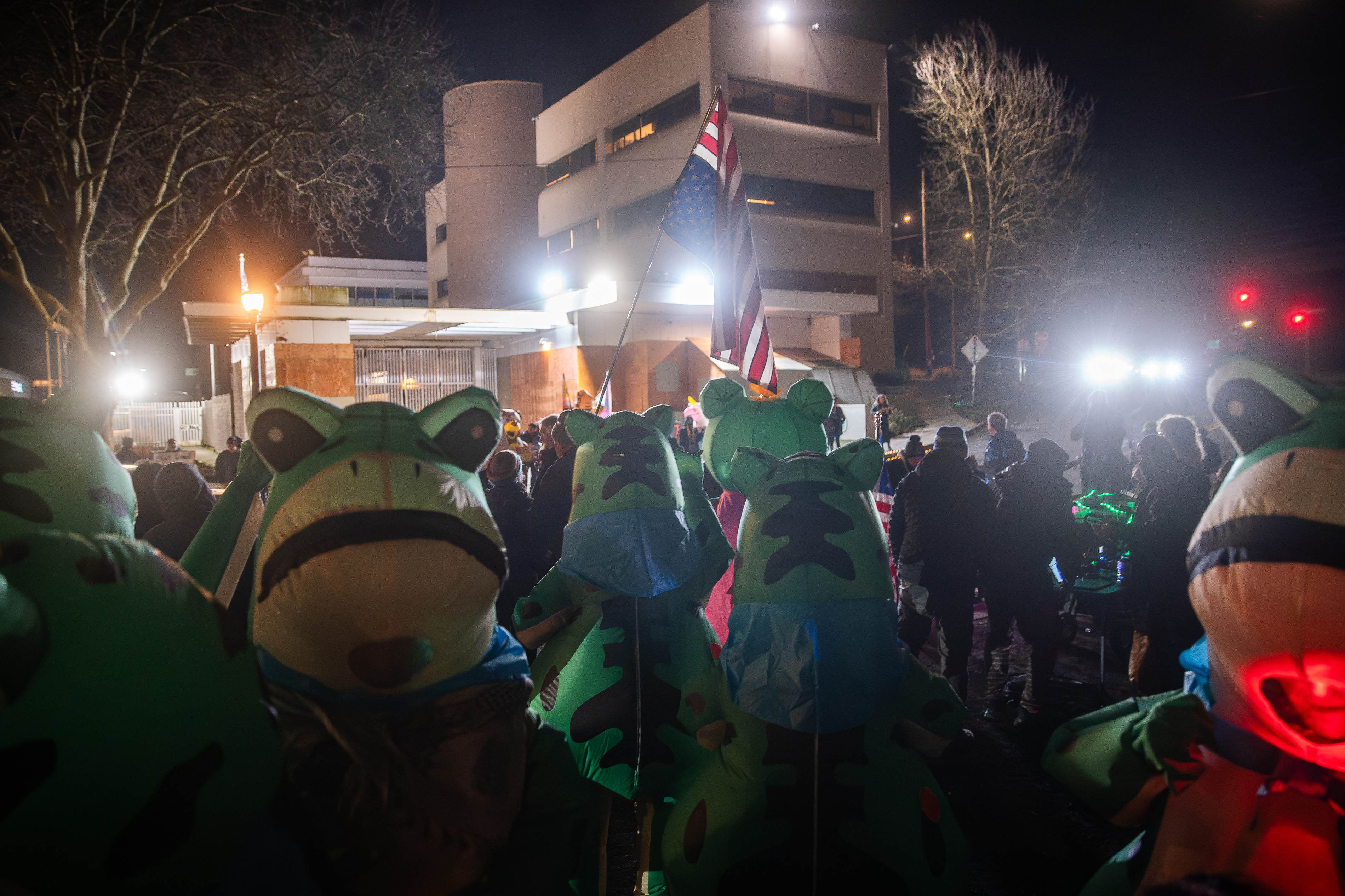 Frog Brigade closes day of protests at ICE building - oregonlive.com