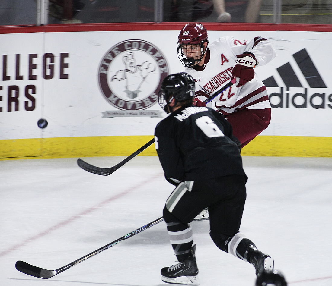 UMass Hockey vs Providence 11/5/22 - masslive.com