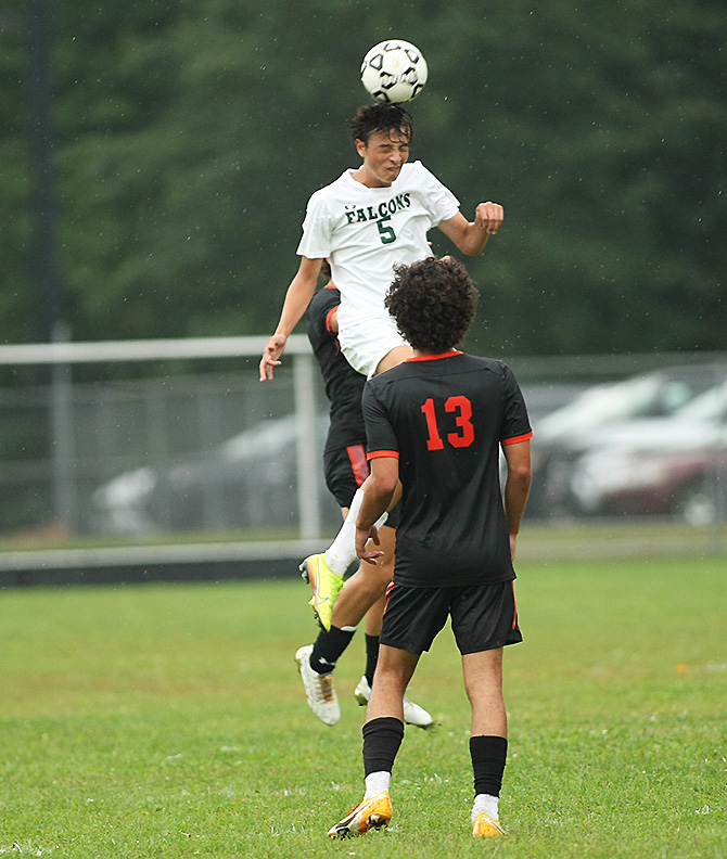 Minnechaug vs Belchertown boys Soccer 9/9/21 - masslive.com