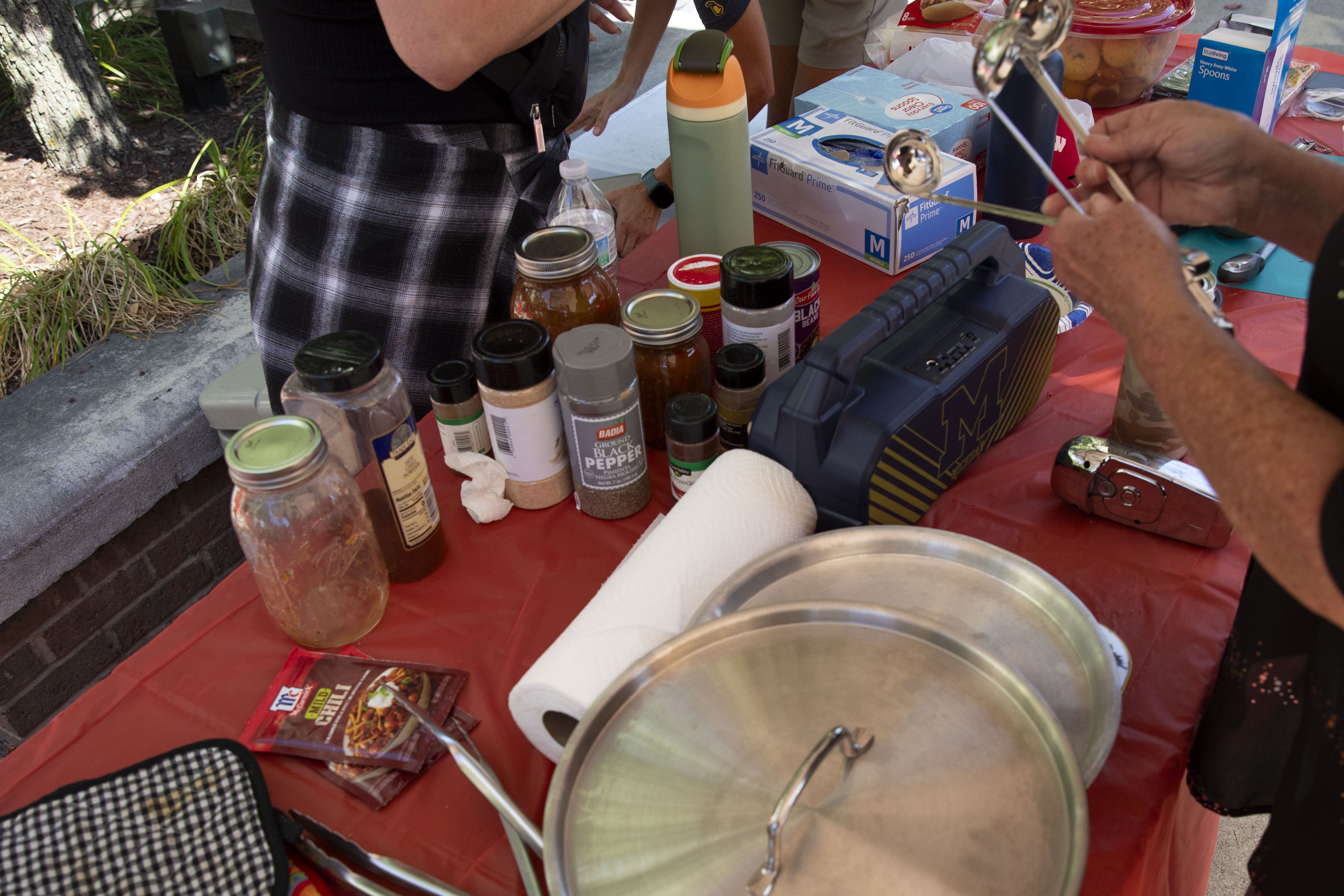 Around 30 teams battle in the Jackson chili cook-off - mlive.com