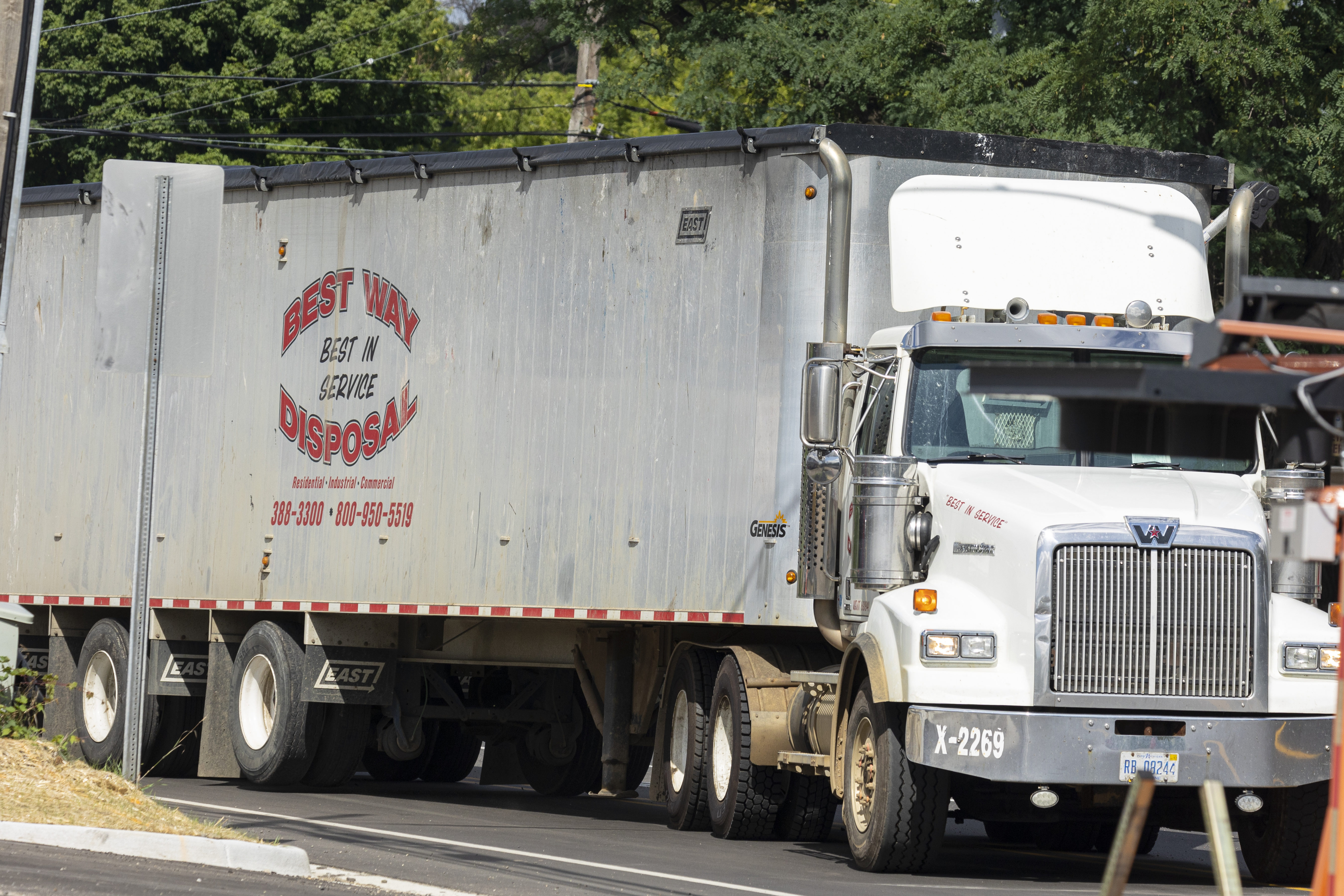 Large fire breaks out at Best Way Disposal waste and recycling transfer ...