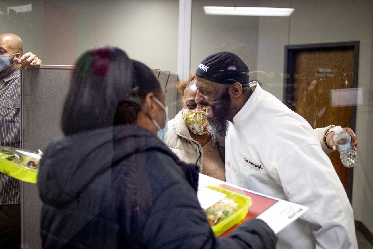 Flint man becomes first Michigan inmate to get ServSafe certification ...