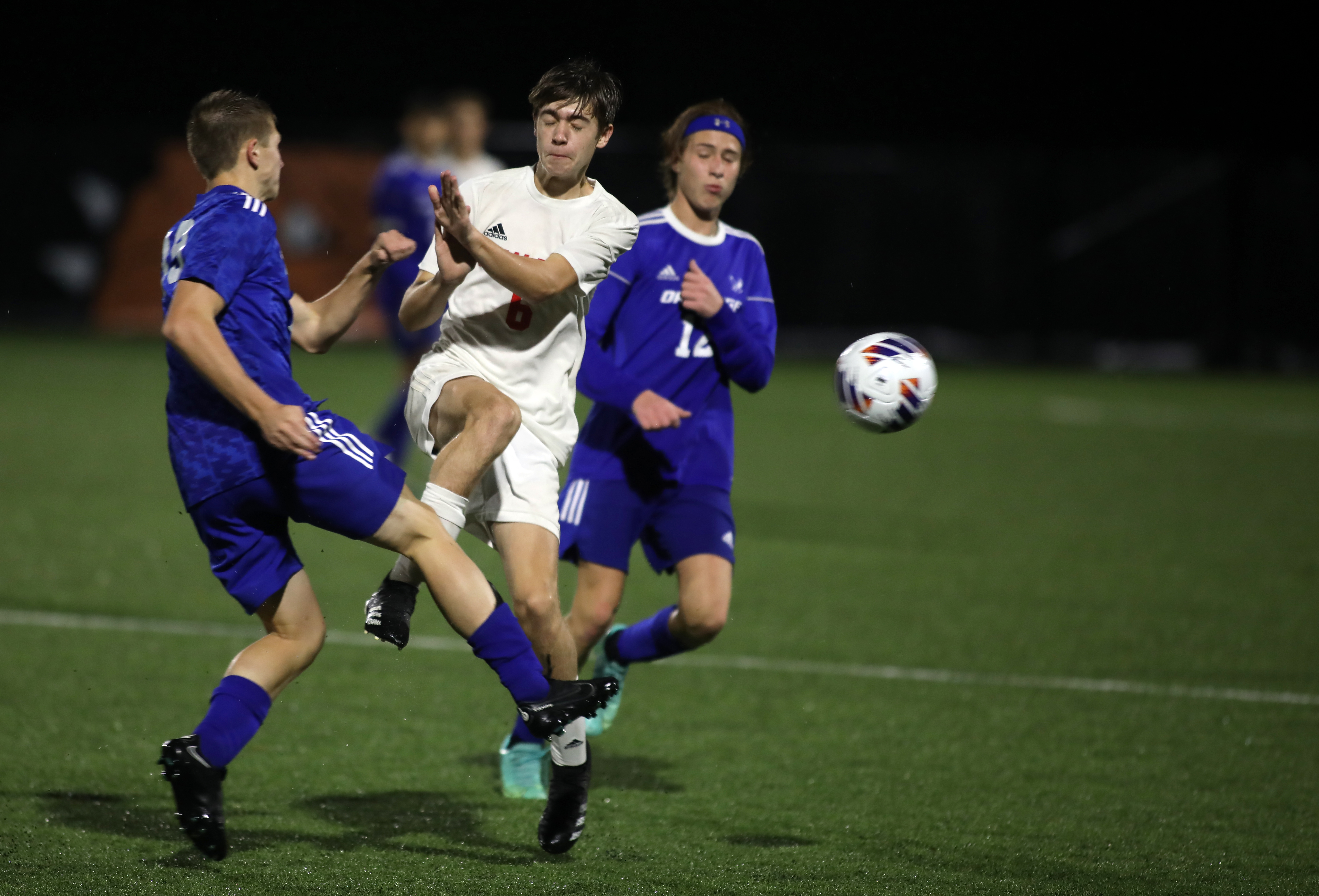 Oakridge boys soccer faces Paw Paw in regional semifinals - mlive.com