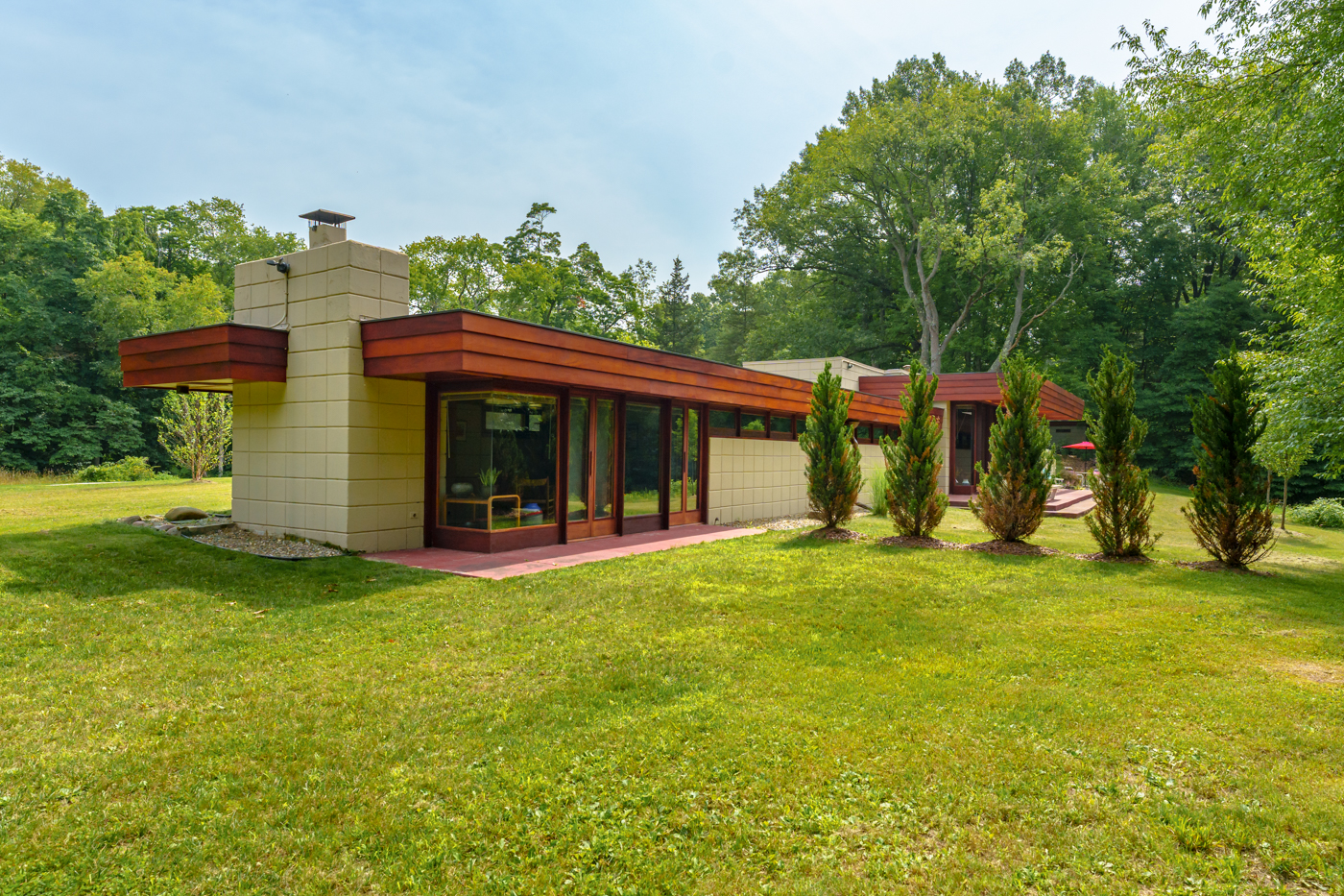 Two Frank Lloyd Wright-designed Usonian homes listed on market for $4 ...