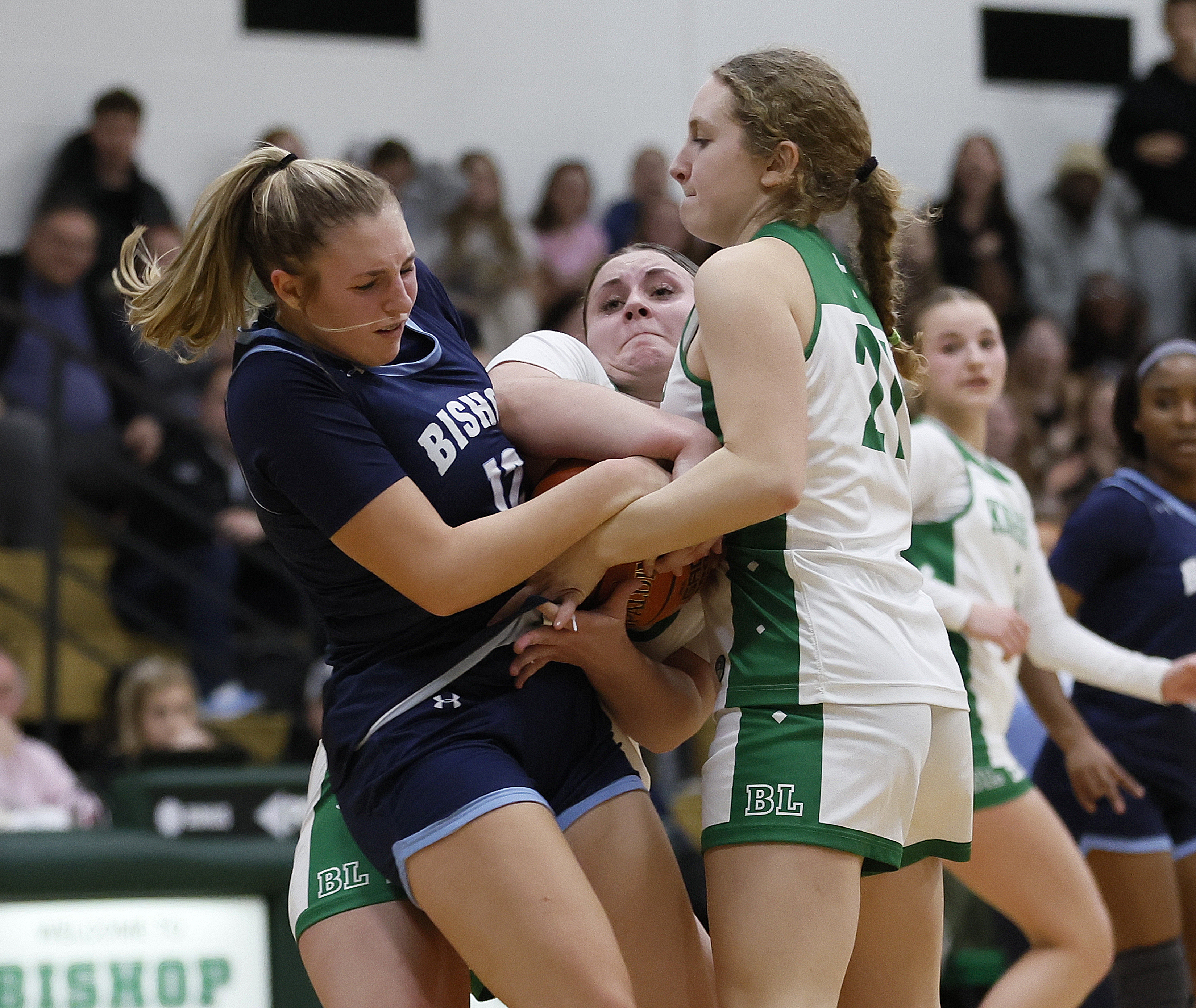 Bishop Cup: Bishop Ludden vs. Bishop Grimes Girls basketball - syracuse.com