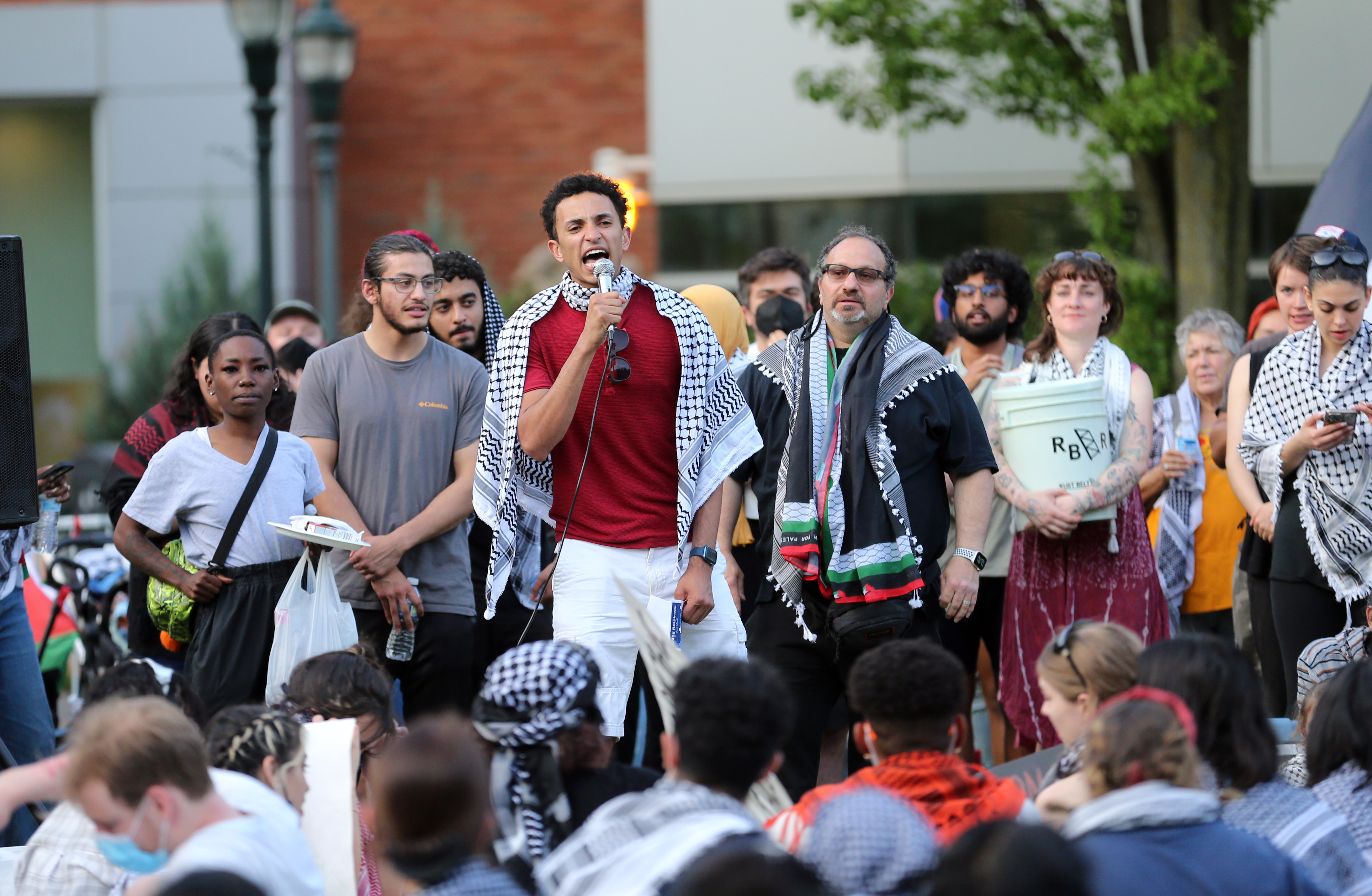 Pro-Palestine demonstrators stay the night at Case Western Reserve ...