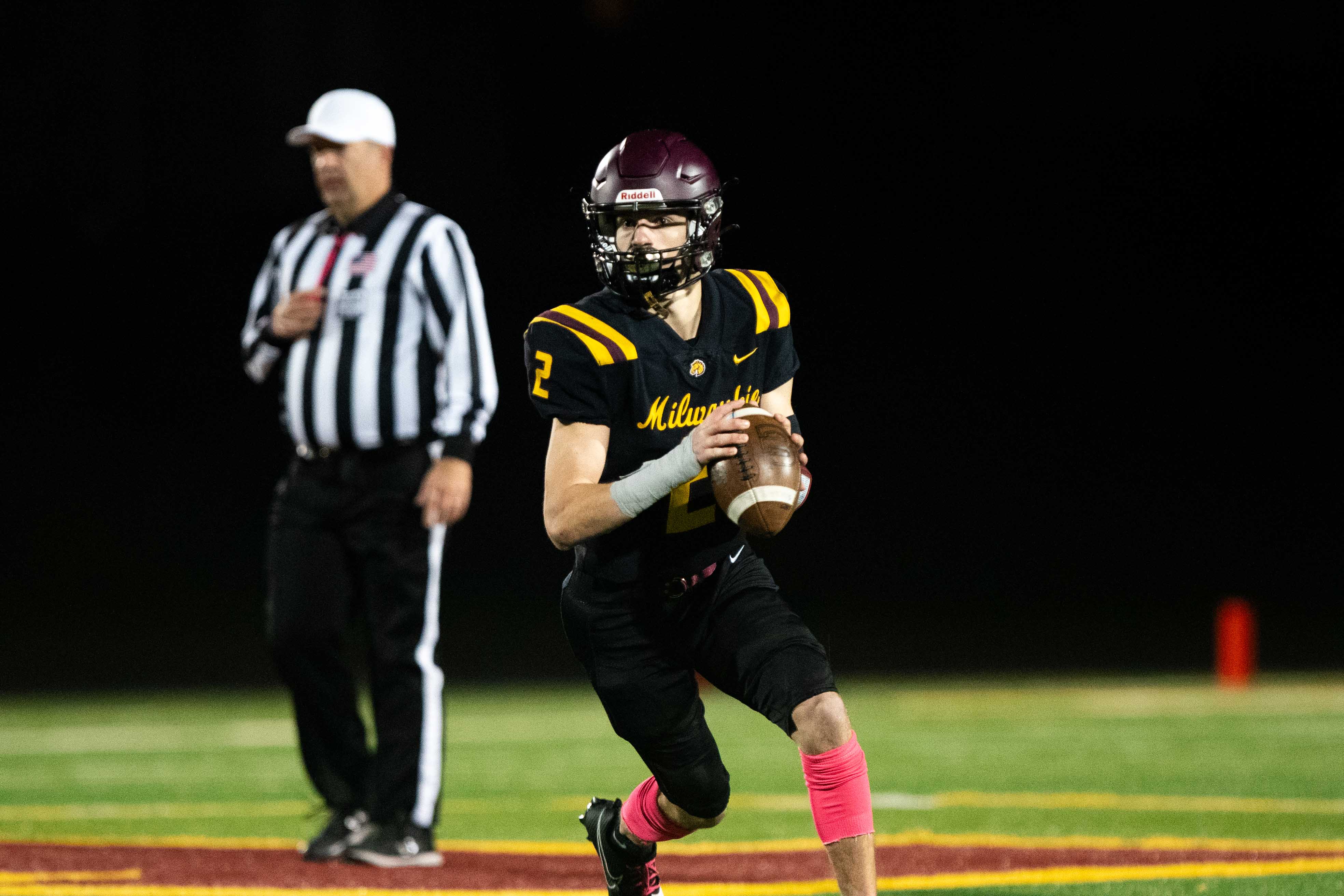 Oregon high school football: Tillamook Cheesemakers vs Milwaukie ...