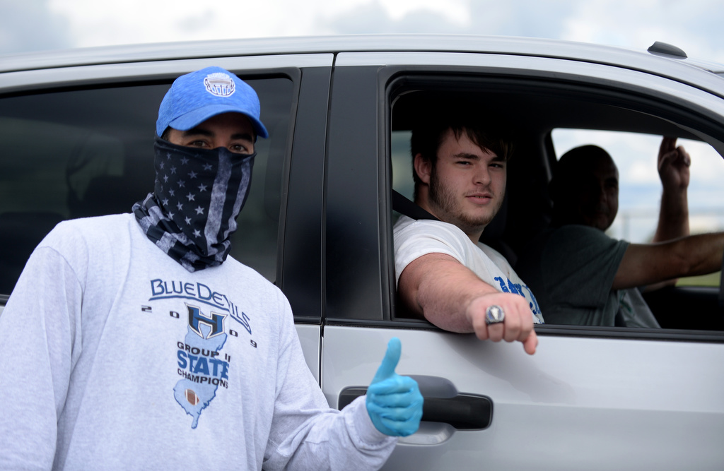 Hammonton High School football players receive their State Championship ...