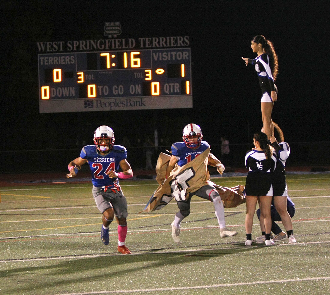 East Longmeadow vs West Side Football 10/7/22 - masslive.com