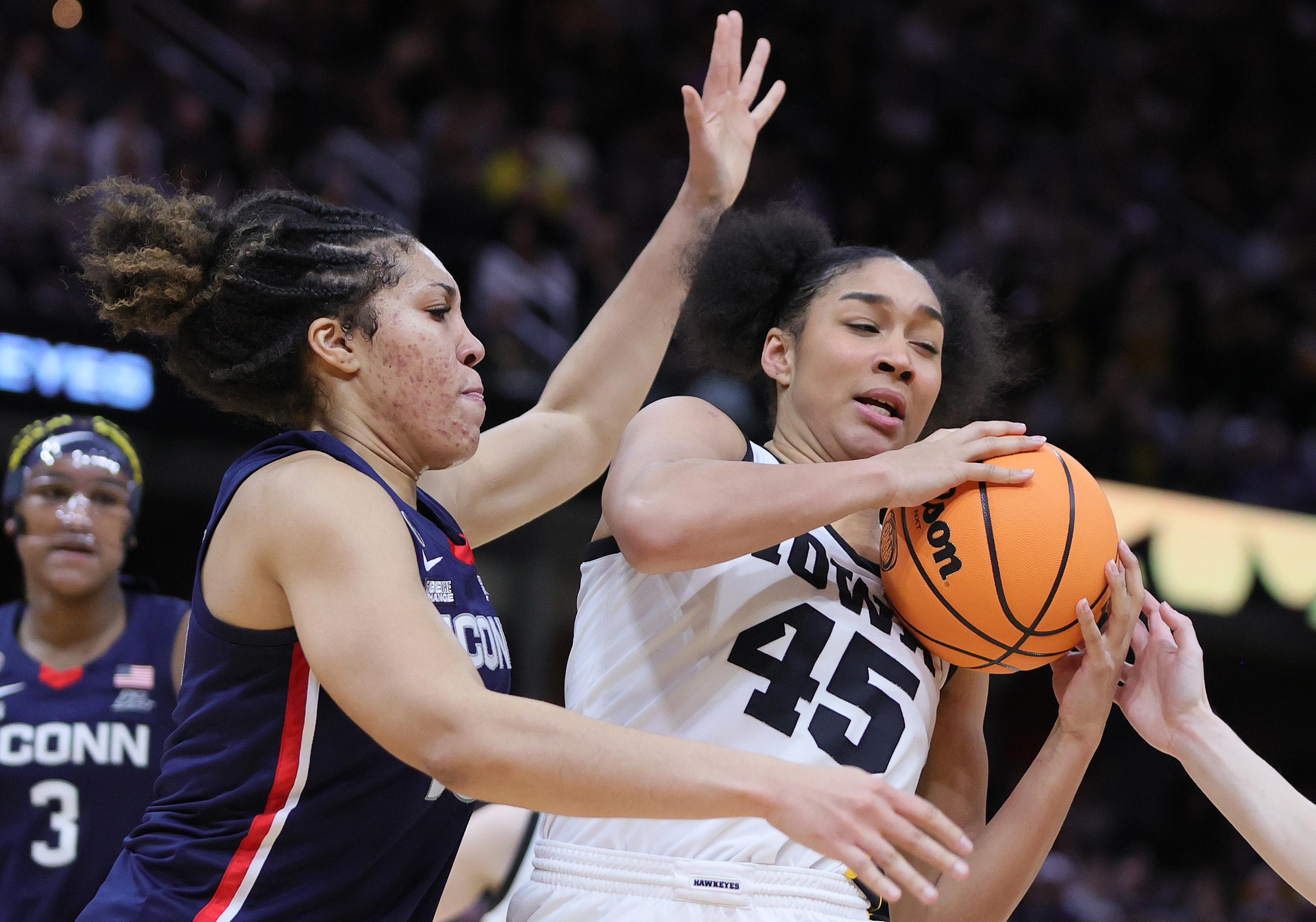 Iowa vs. UConn in Women's Final Four semifinal game, April 5, 2024 ...