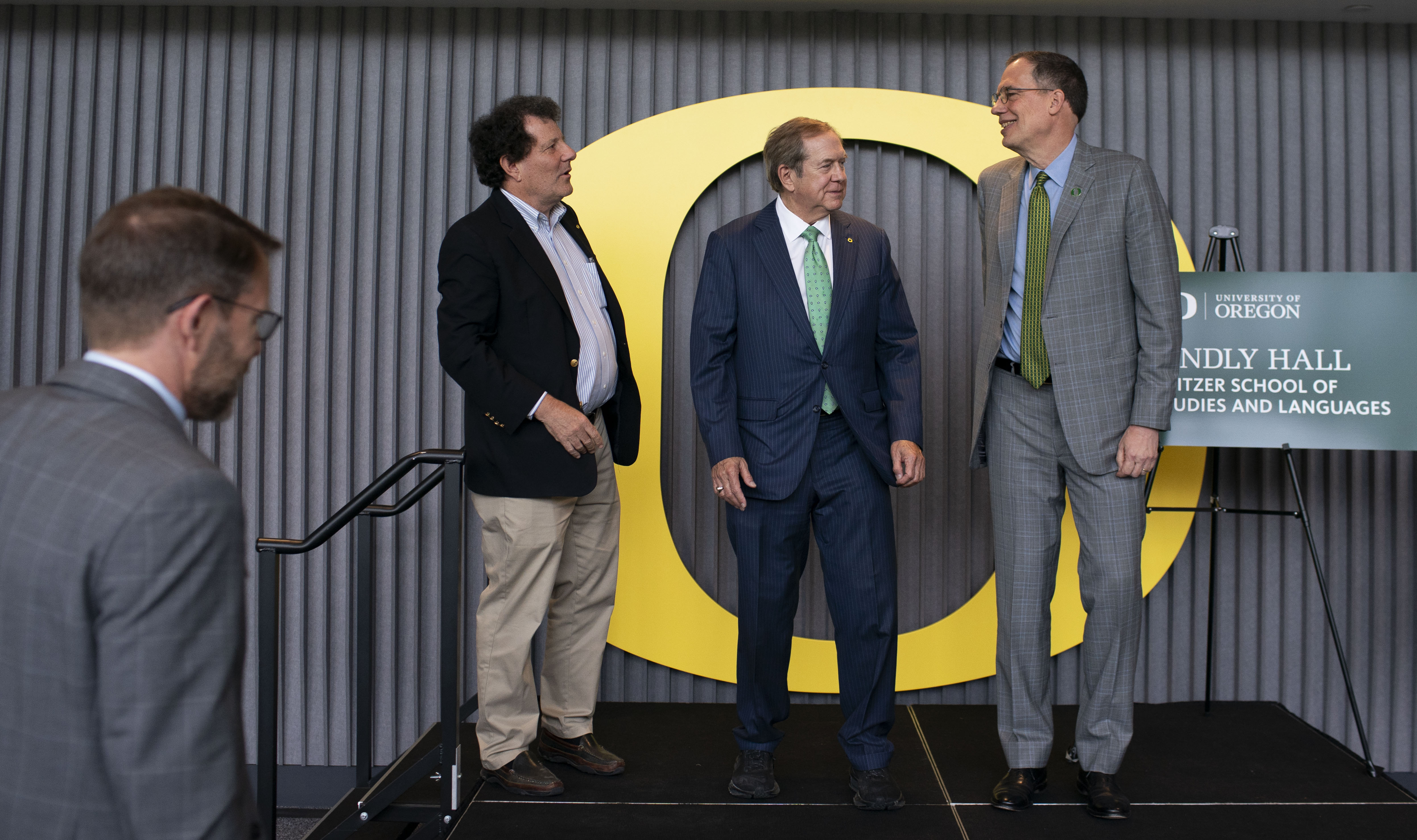 Schnitzer family gifts $25 million to University of Oregon - oregonlive.com