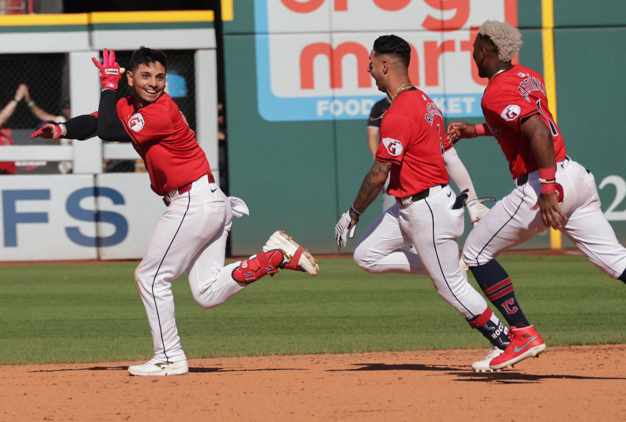 Guardians celebrate as they clinch playoff berth - cleveland.com