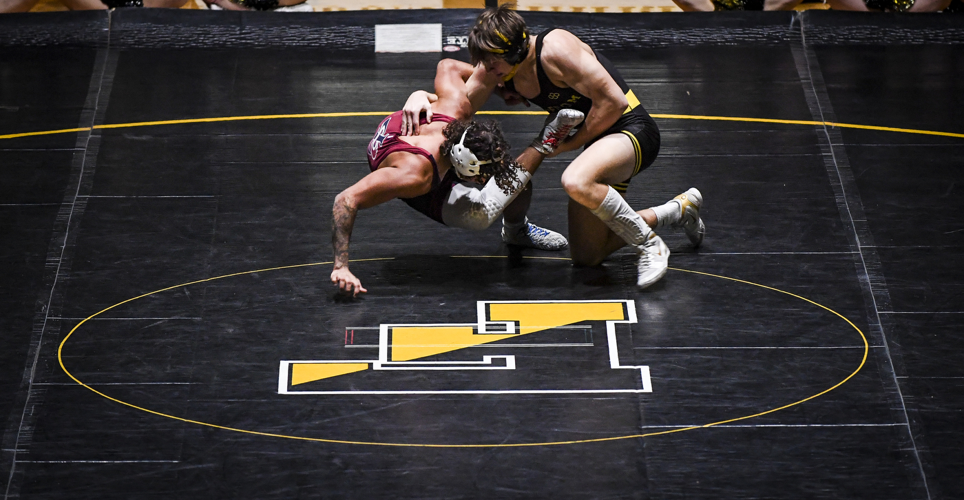 Freedom wrestling hosts Liberty on Jan. 26, 2022 - lehighvalleylive.com