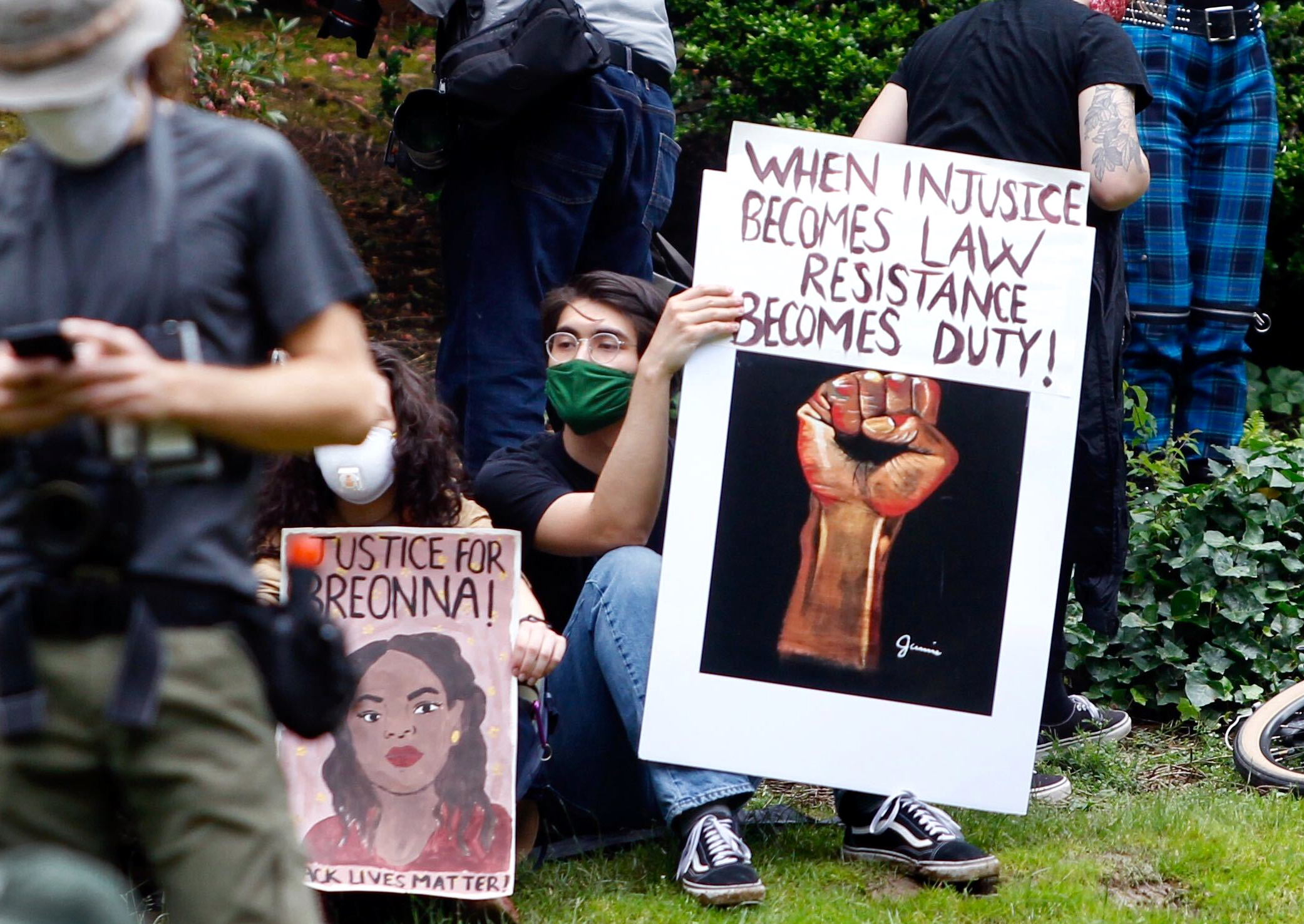 Don’t Shoot PDX holds anti-budget proposal protest in Chapman Square ...