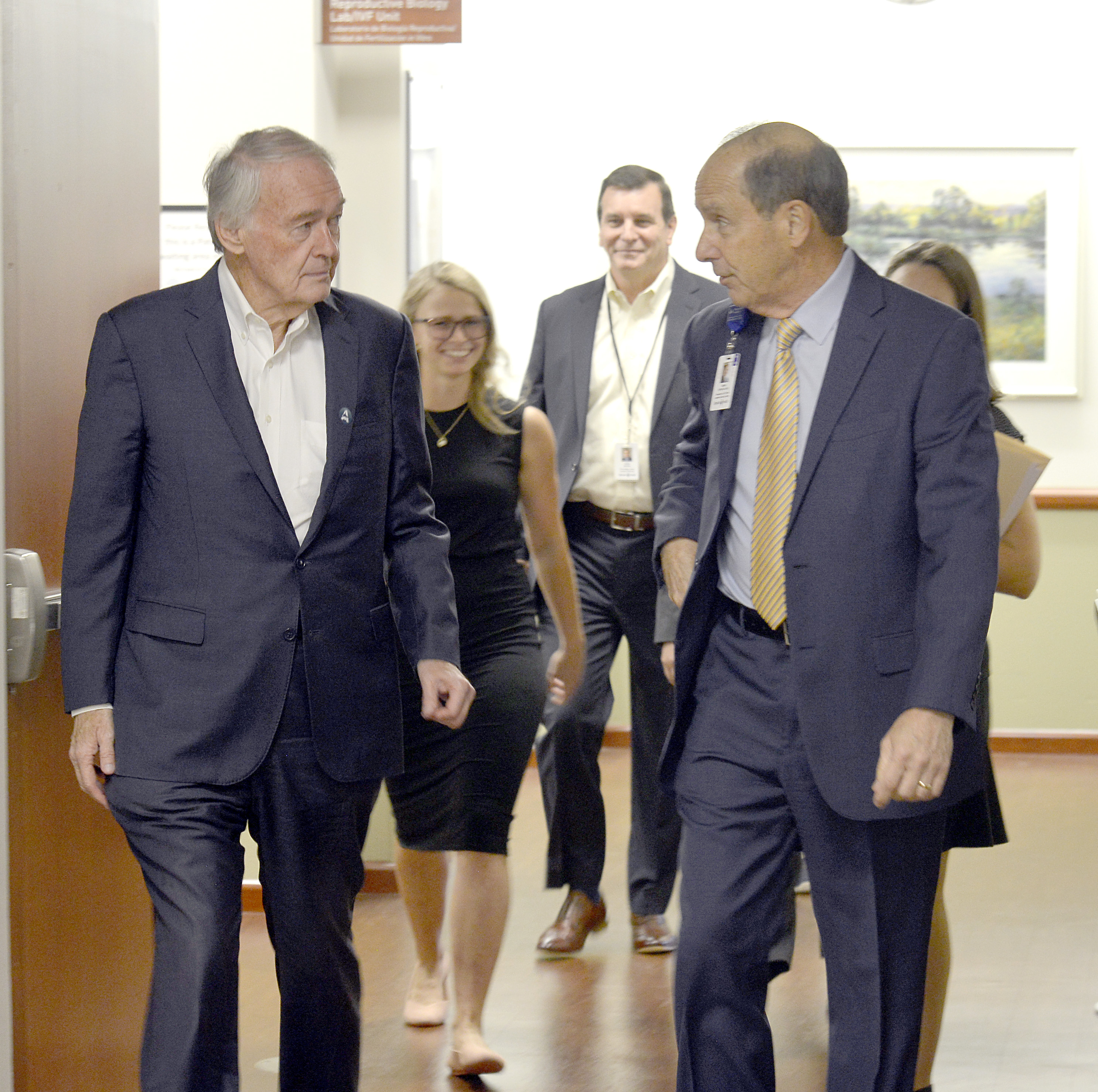 Sen. Edward Markey visits Baystate Med Center in Springfield to talk ...