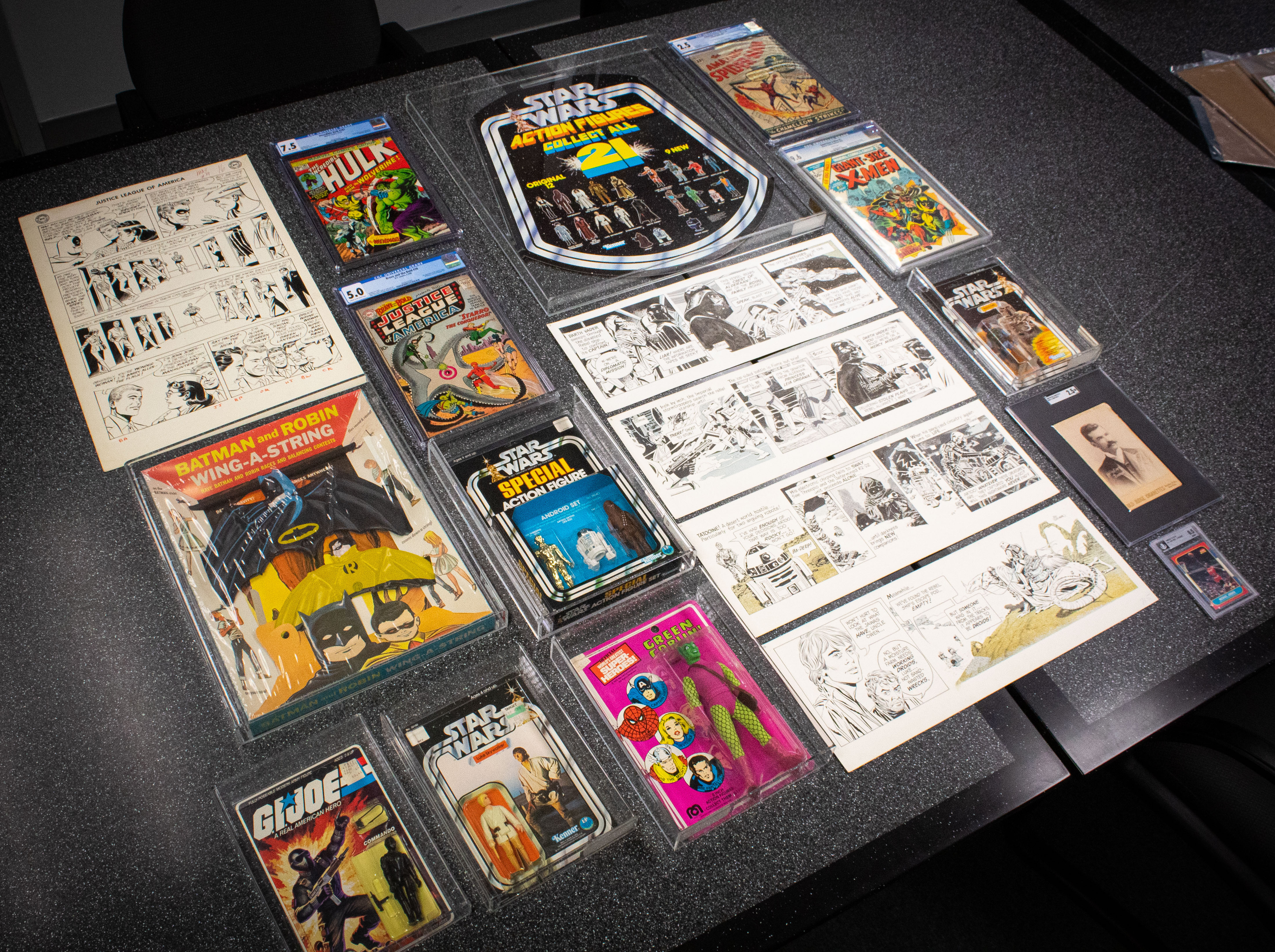 Hake’s Auction offering bids over 2,000+ worth of Star Wars memorabilia ...