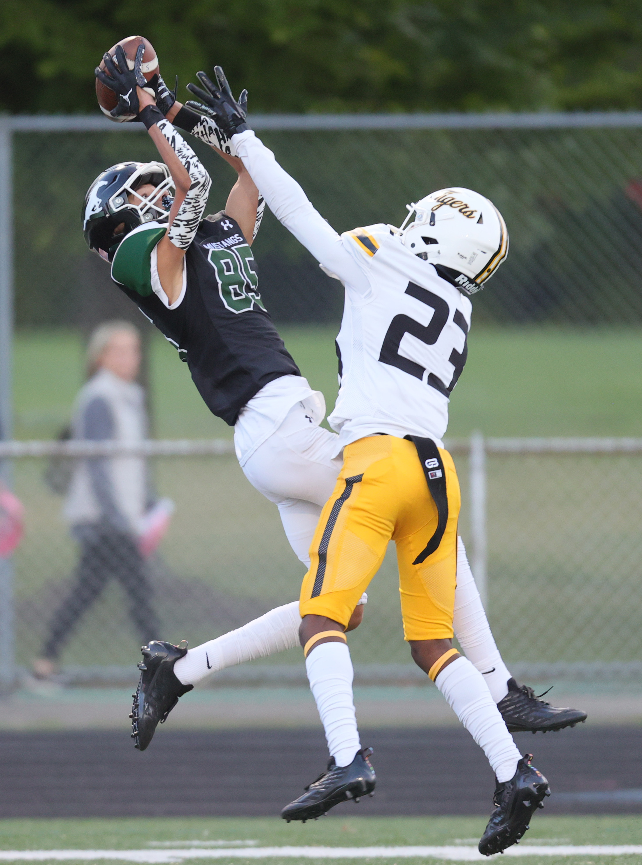 Strongsville vs. Cleveland Heights in high school football, September ...