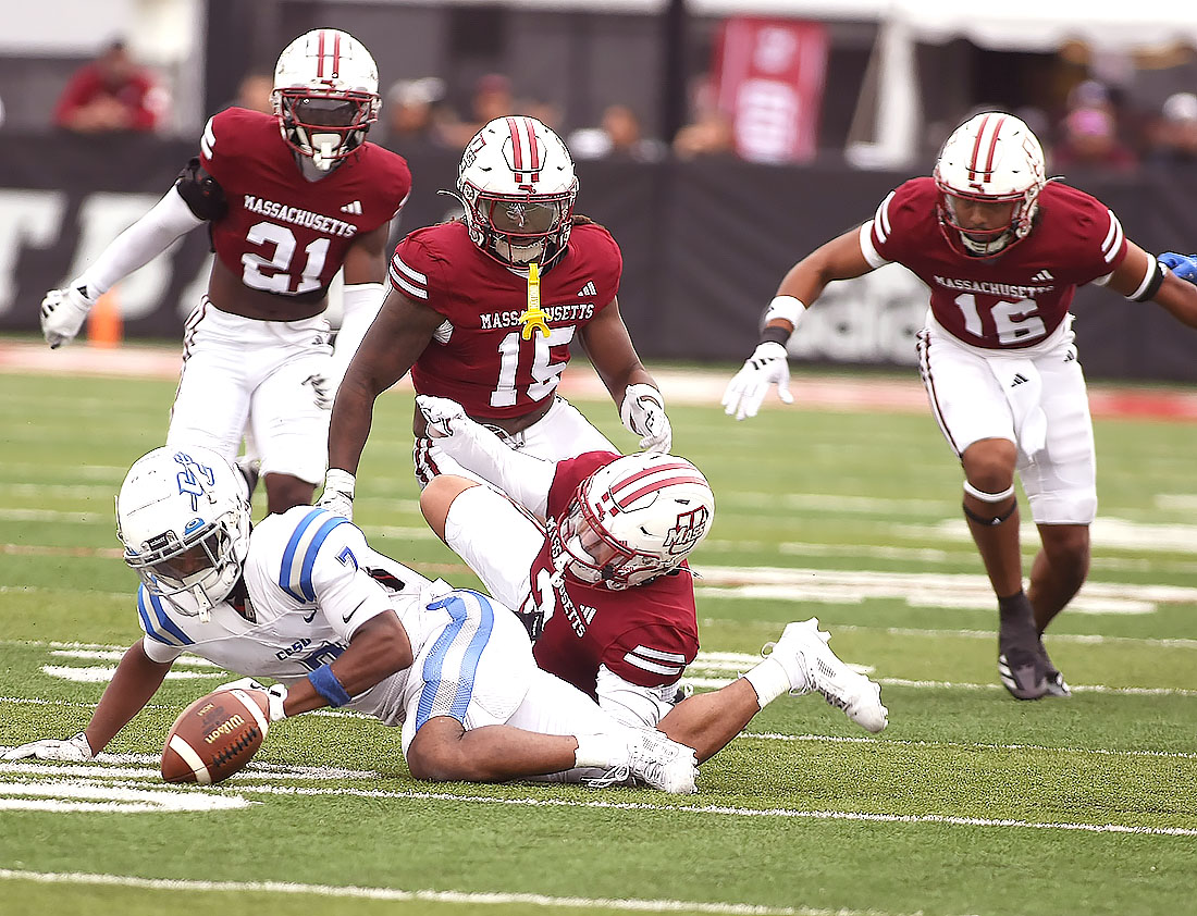 UMass Football vs Central Conn. 9/21/24 - masslive.com