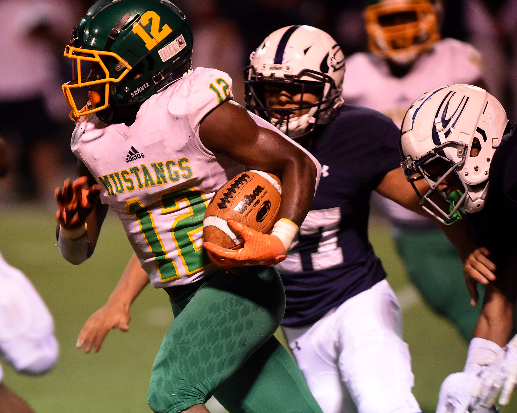 Jackson-Olin vs. Clay-Chalkville football - al.com